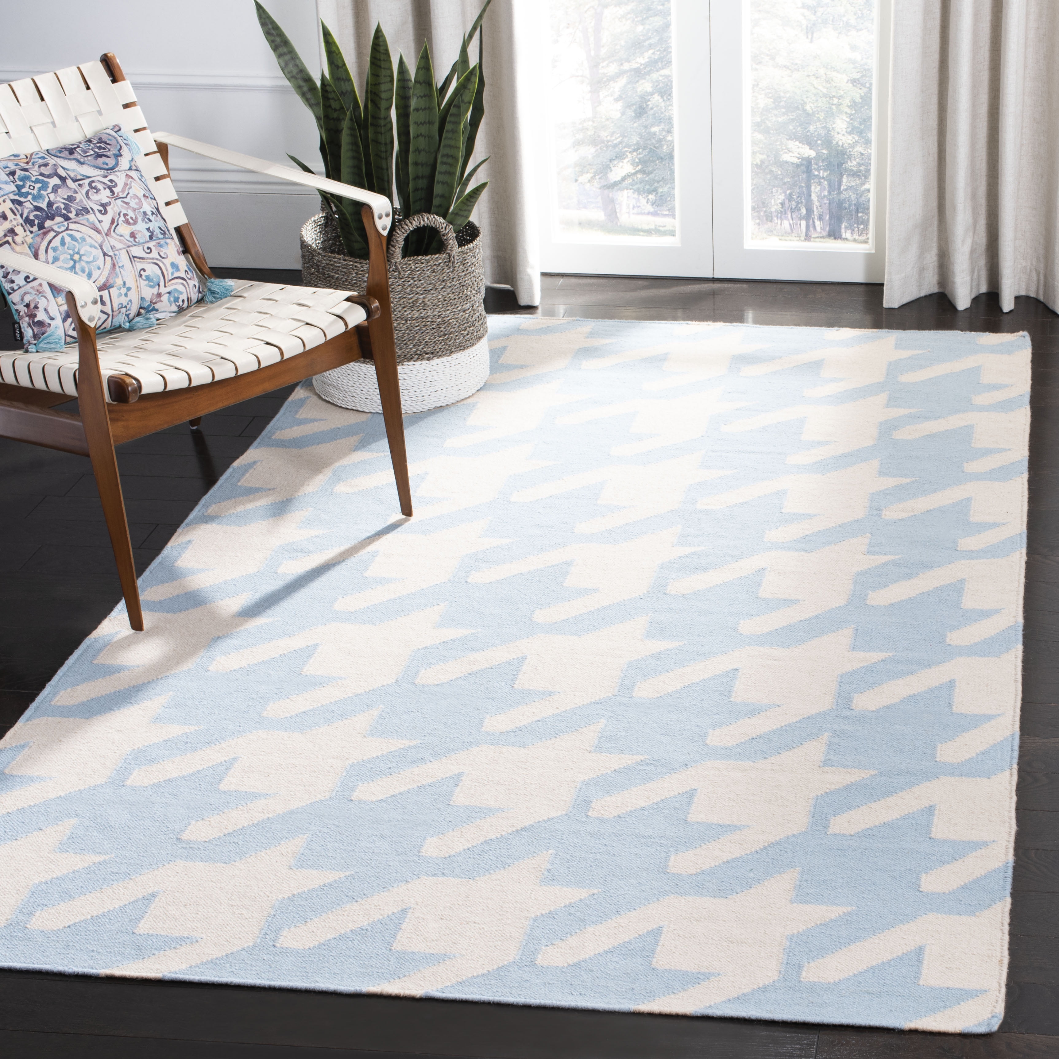 SAFAVIEH Dhurries Abigail Geometric Area Rug, Light Blue/Ivory, 6' x 6' Square - Walmart.com