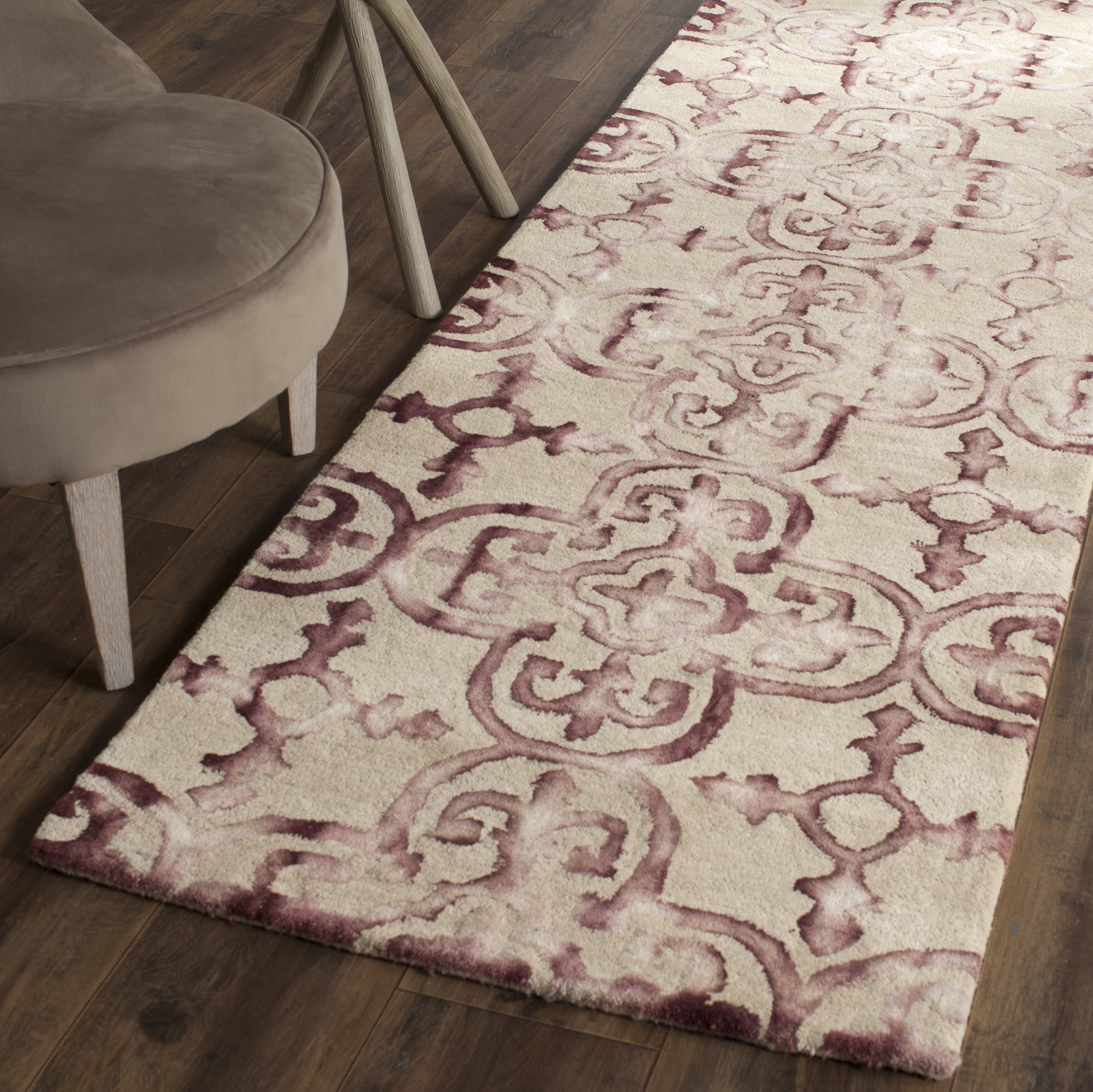 SAFAVIEH Dip Dye Flower Overdyed Geometric Runner Rug, Beige/Maroon, 2 ...