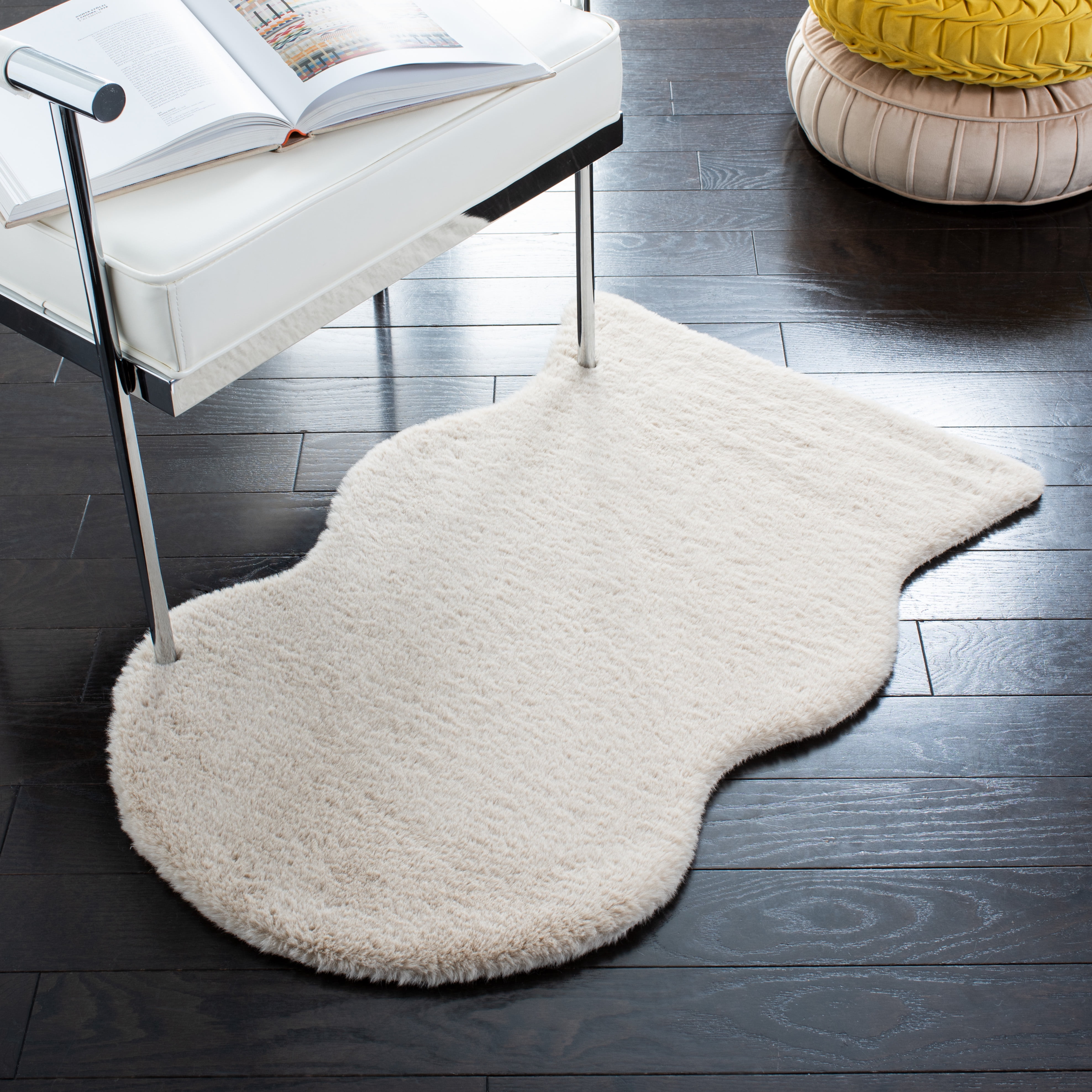 Safavieh Faux Sheep Skin Alexus Geometric Area Rug, Beige, 2' x 3 ...
