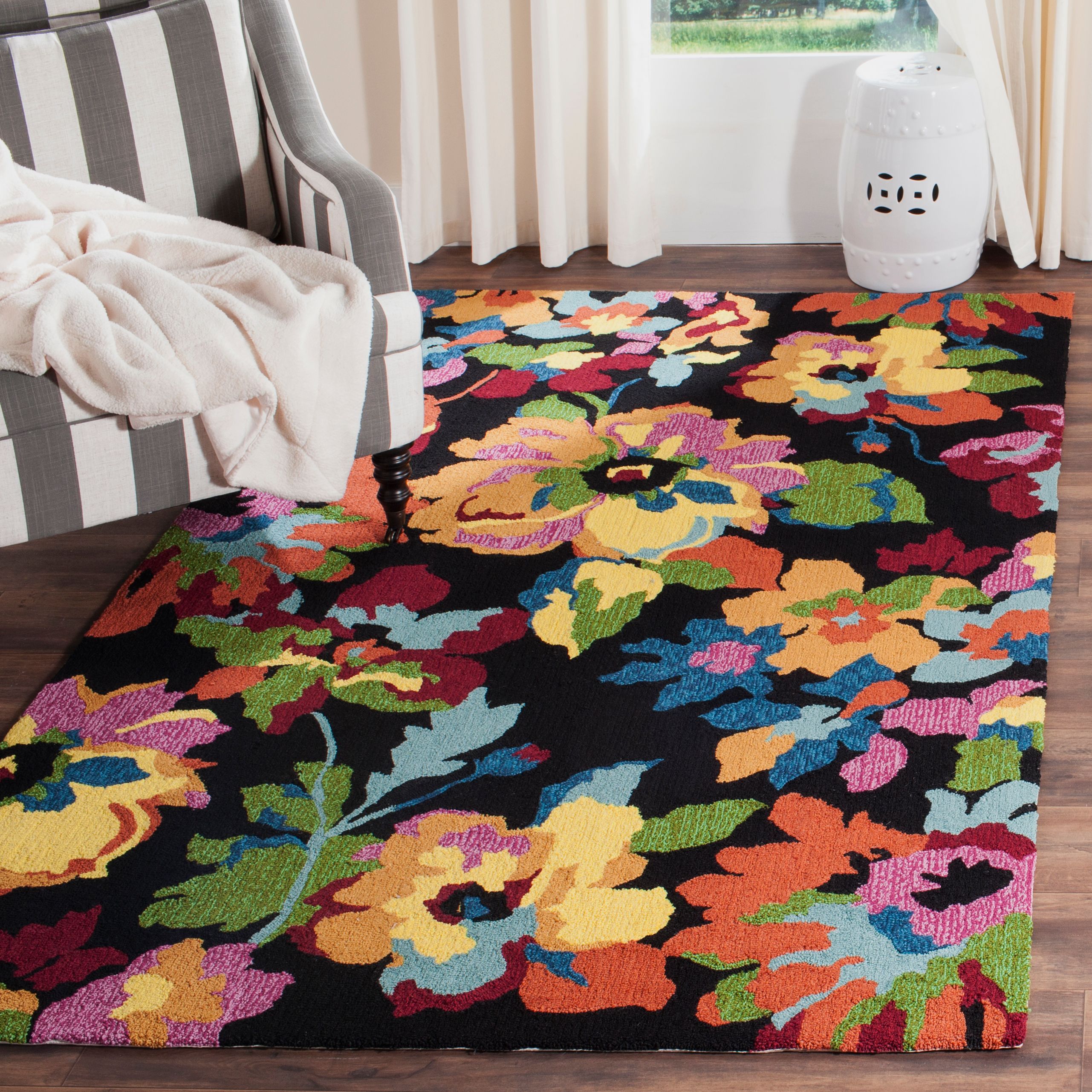 SAFAVIEH Four Seasons Tanja Colorful Floral Polyester Area Rug, Black ...