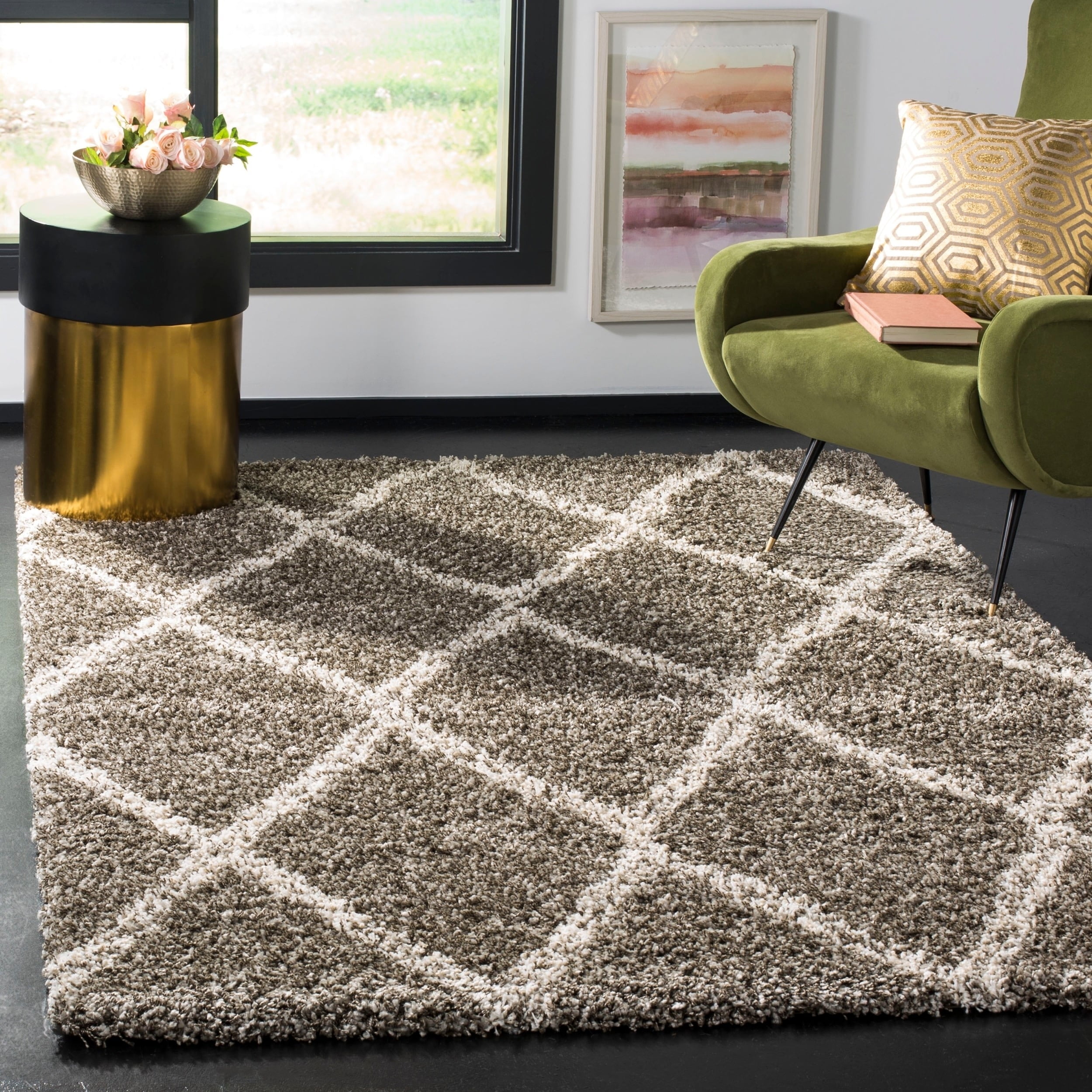 SAFAVIEH Hudson Adella Geometric Diamonds Shag Area Rug, Grey/Ivory, 6 ...