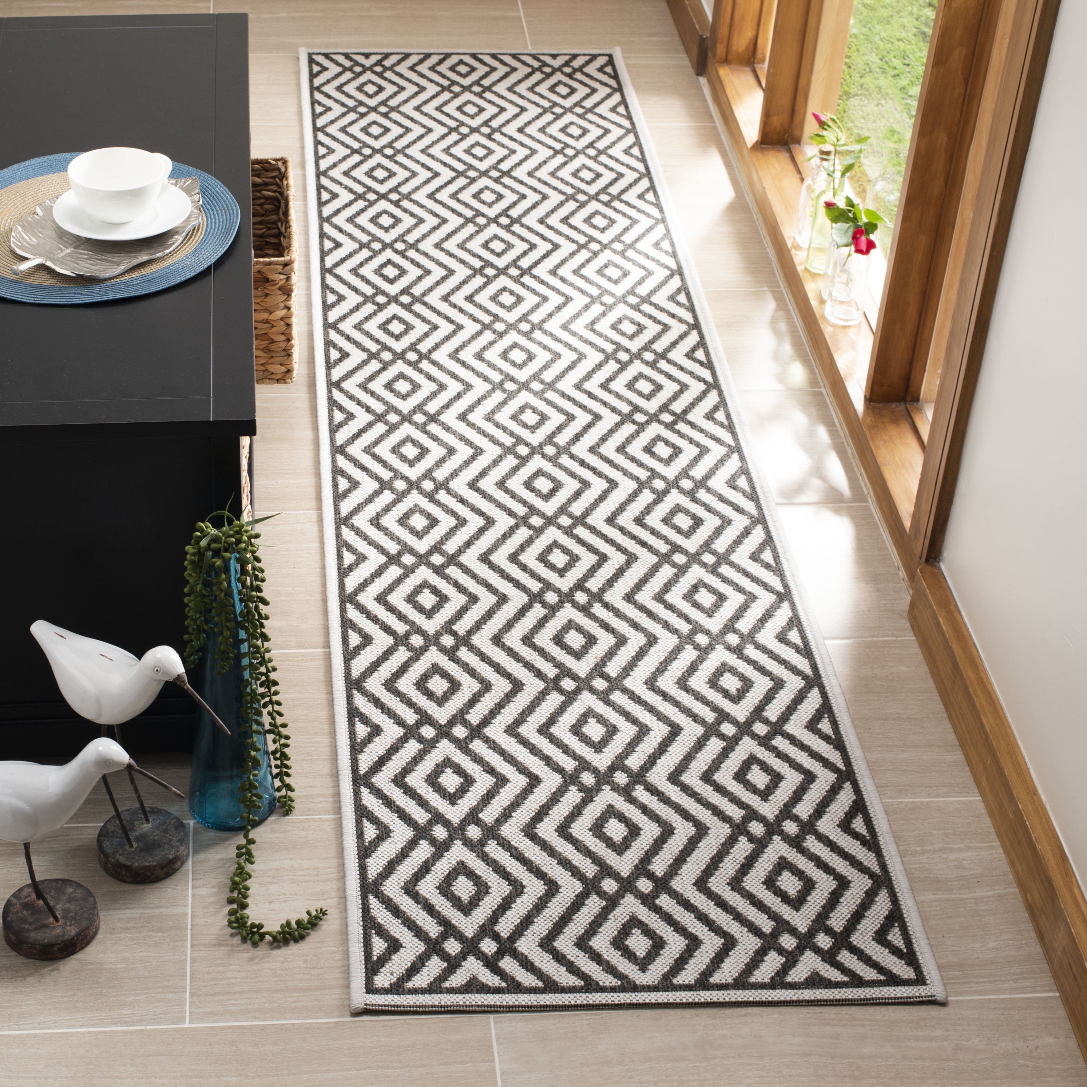 SAFAVIEH Linden Hallam Geometric Runner Rug, Light Grey/Charcoal, 2' x ...