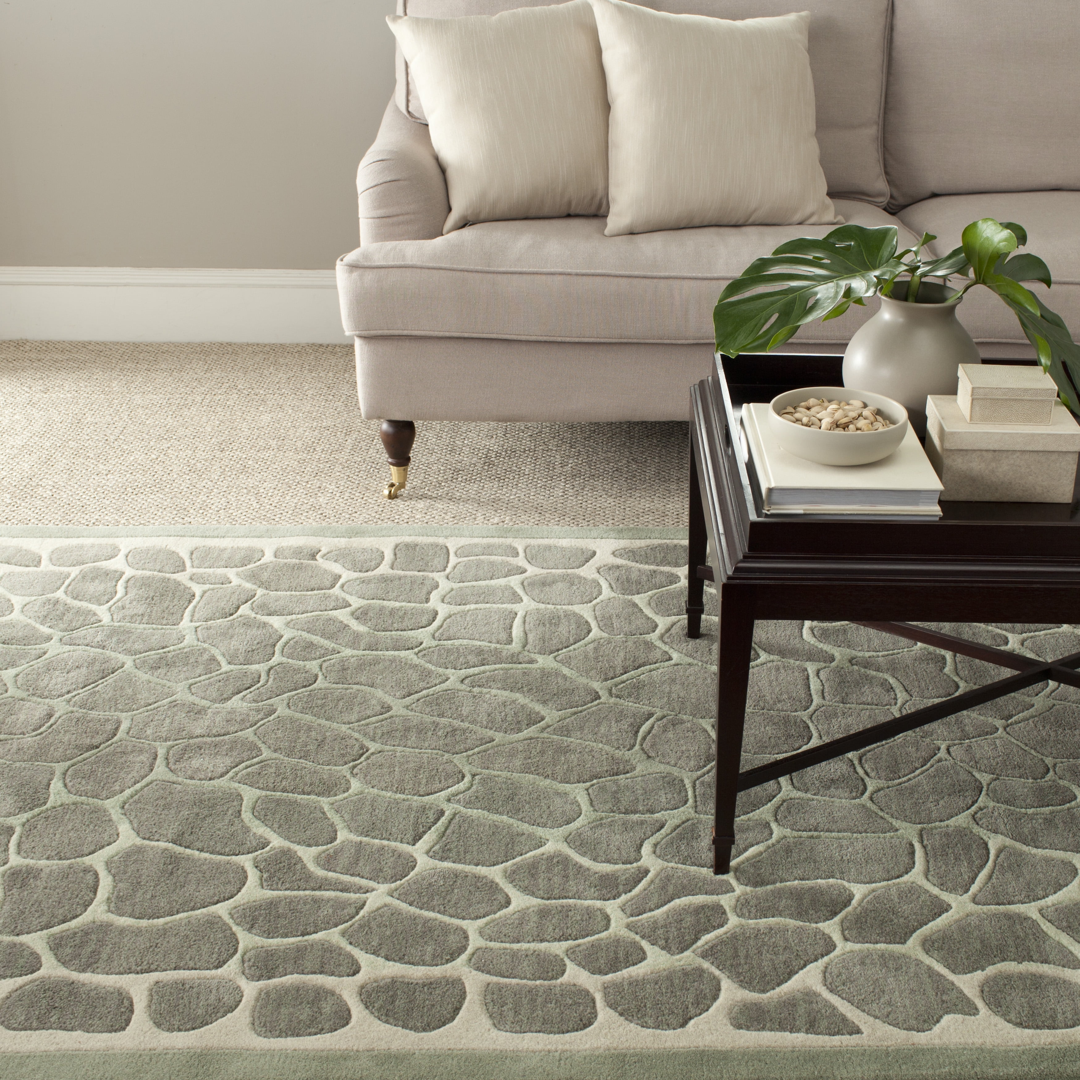 SAFAVIEH Martha Stewart Arusha Grassland Spotted Area Rug, Grassland ...