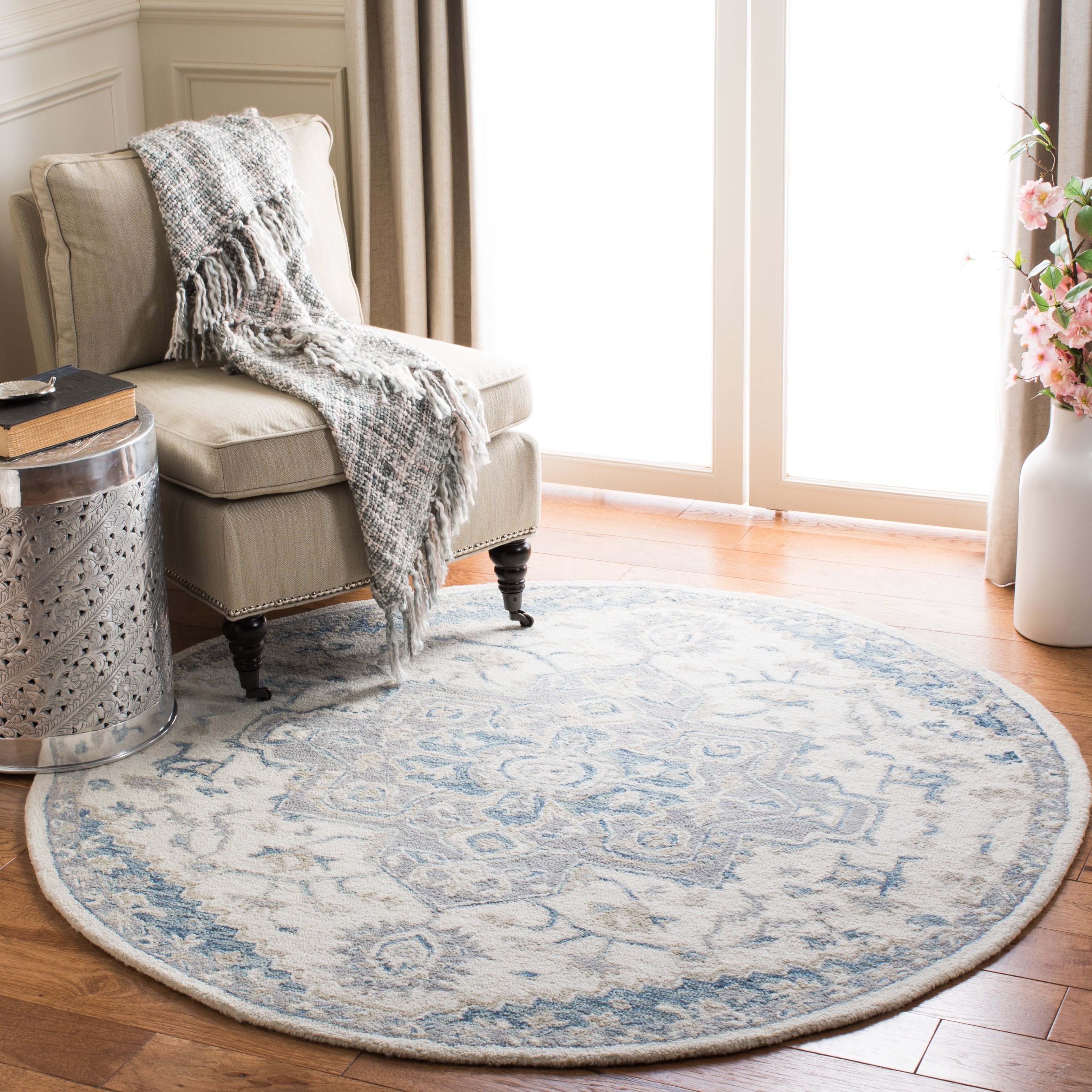 SAFAVIEH Micro-Loop Braylon Traditional Floral Wool Area Rug, Ivory ...