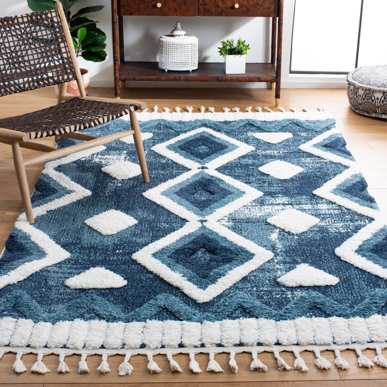 SAFAVIEH Moroccan Tassel Ciera Medallion Shag Area Rug, Blue/Ivory, 3 ...