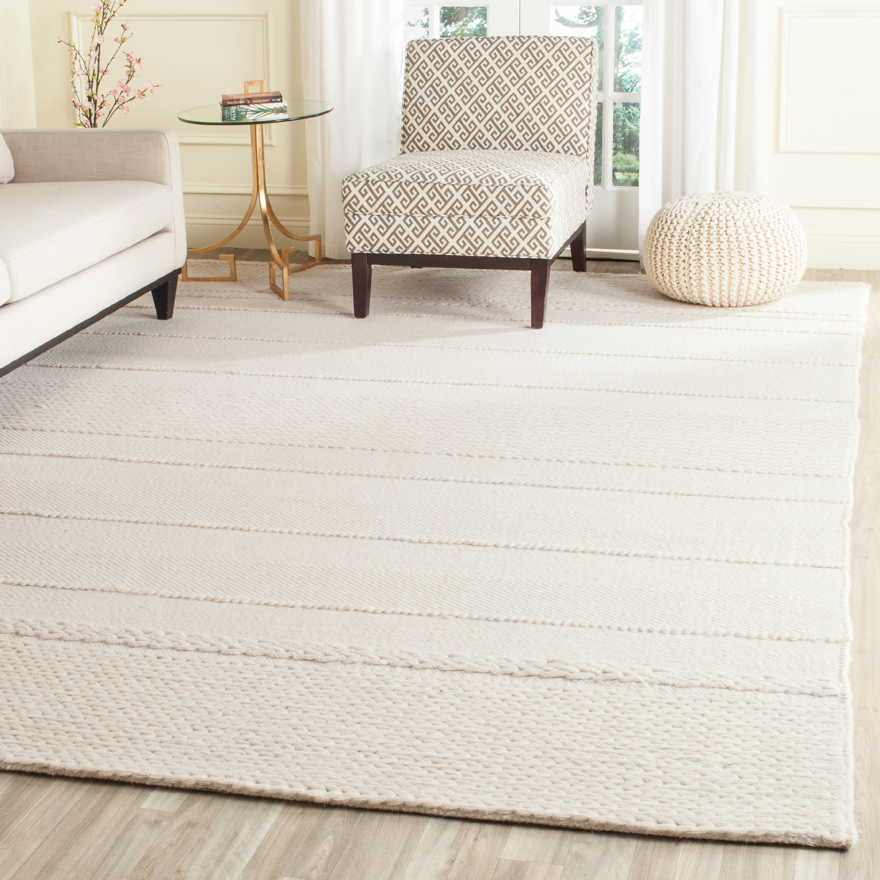 SAFAVIEH Natura Living Room & Bedroom, Avery Solid Striped Braided ...
