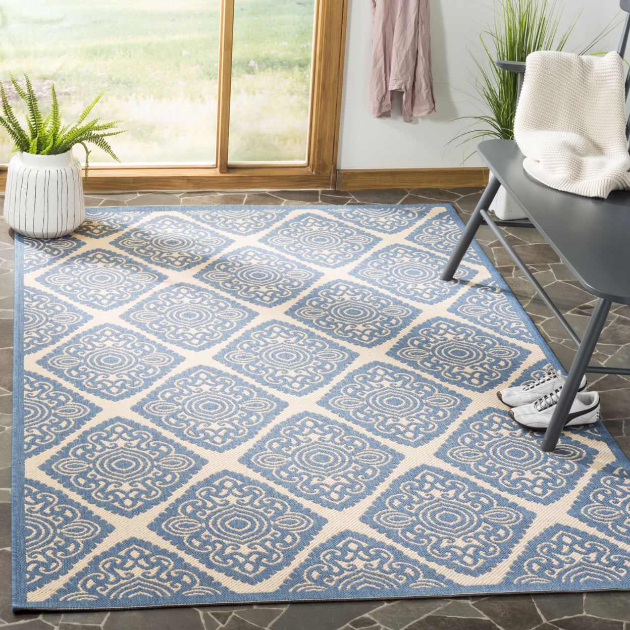 SAFAVIEH Outdoor LND132N Linden Collection Cream / Blue Rug - Walmart.com
