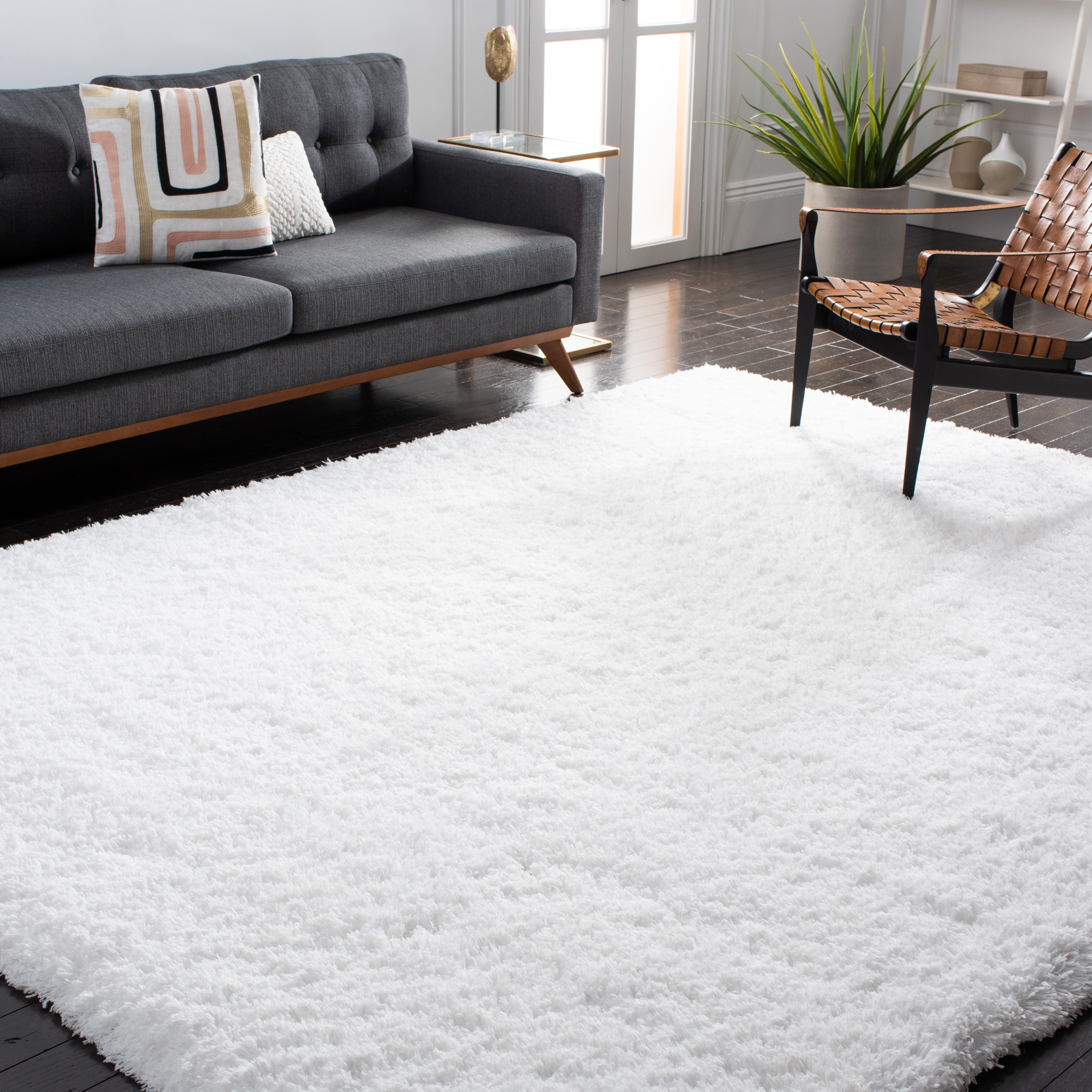 Safavieh Polar Abbot Solid Shag Area Rug, White, 8' x 8' Square ...