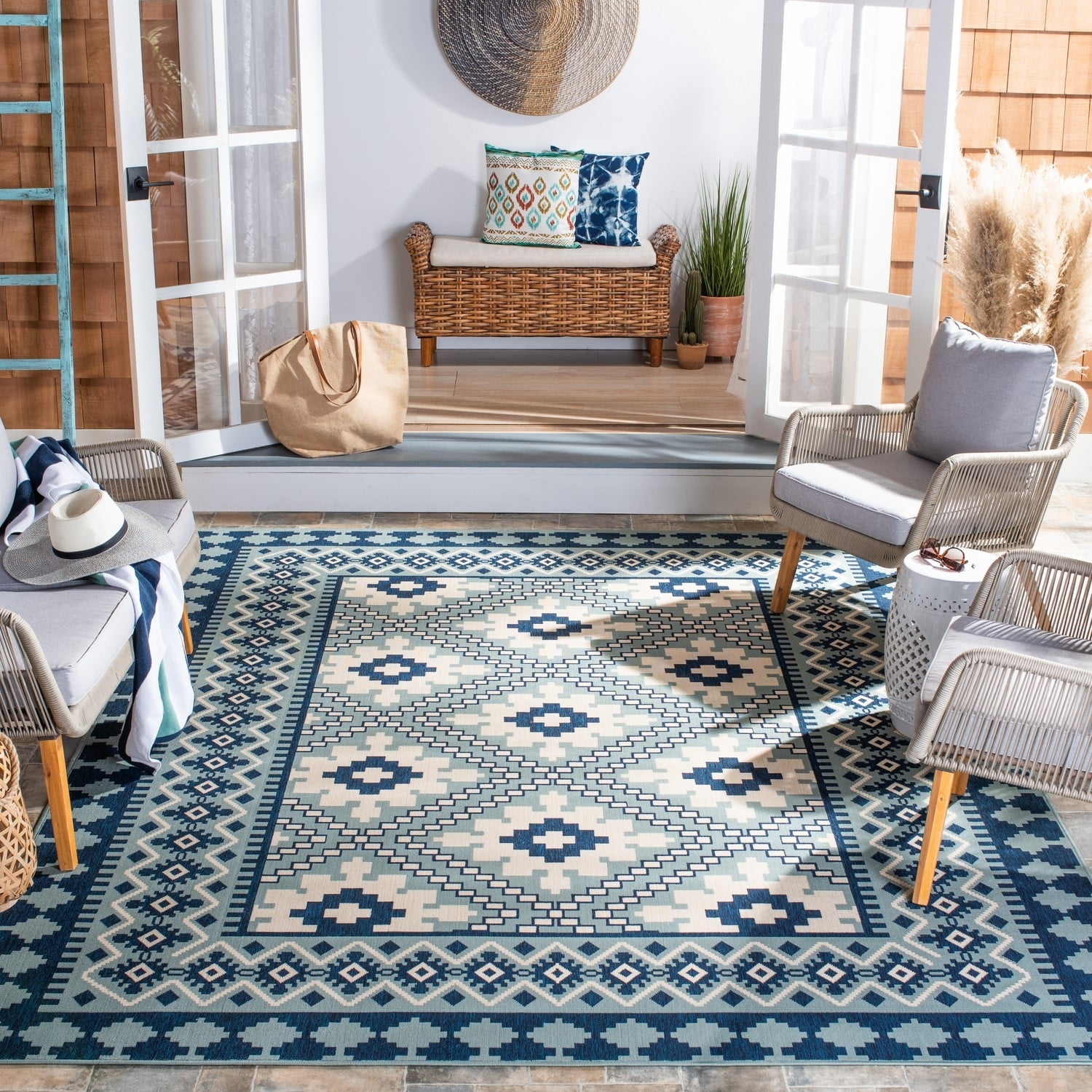 SAFAVIEH Veranda Magna Southwestern Indoor/Outdoor Area Rug, 6'7" x 6'7 ...