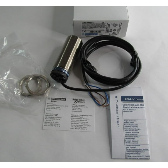 SCHNEIDER TELEMECANIQUE XSAV11801 INDUCTIVE PROXIMITY SWITCH/ SENSOR ...