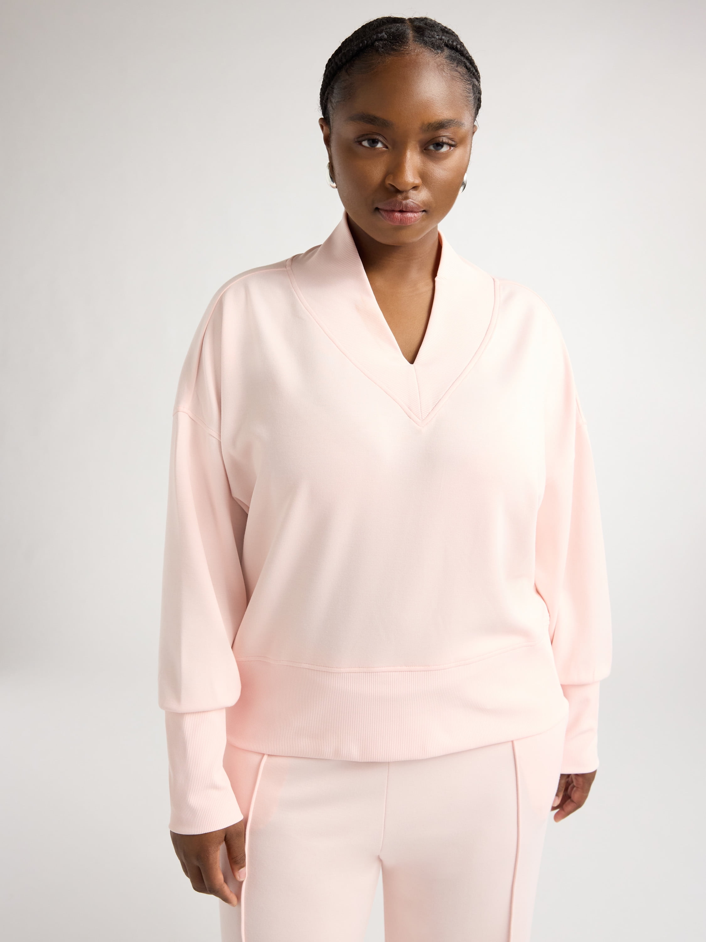 Scoop Women's and Women's Plus Ultimate ScubaKnit V-Neck Sweatshirt ...