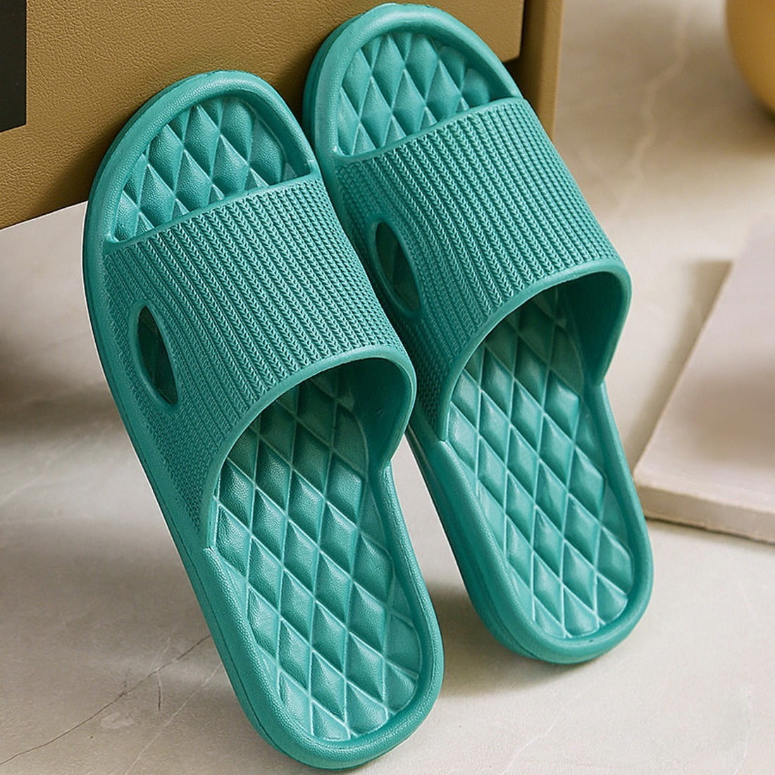 Searchi Pillow Slide Sandals Adults Men Womens Summer Cloud Slides Sandals Non Slip Quick