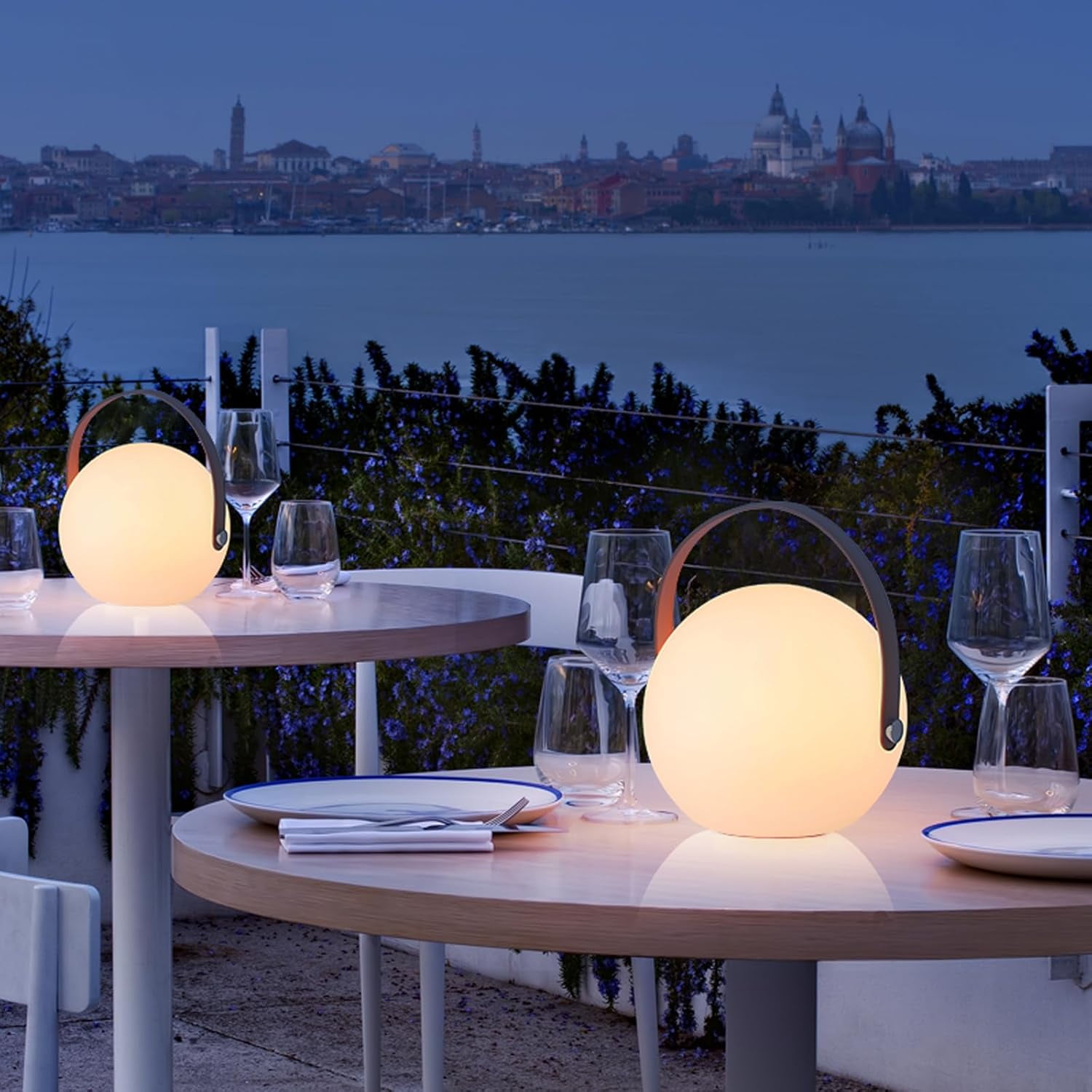 SHILIU-LED Glowing Ball Light with Handle, 7-Inch Cordless 16 Color ...