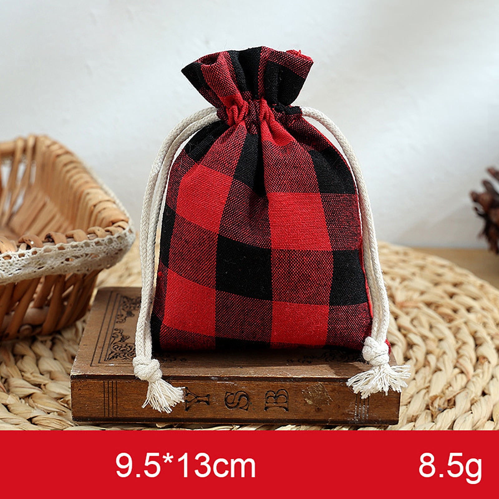 SHIMELE Christmas Flannel Gift Bag - Drawstring Candy Pouch - Festive ...