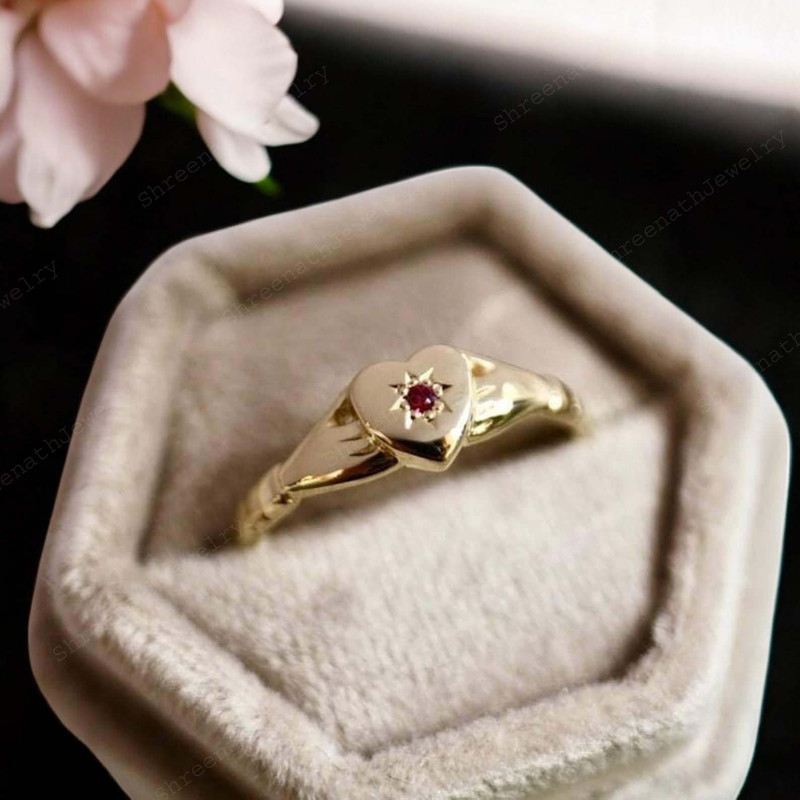 SHREENATHJEWELRY 1.5MM / 1Ct 14K Yellow Gold Claddagh ring Hands ...