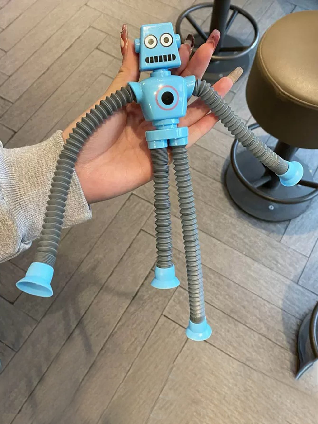 SHZHPQFJY Cartoon Robot Design Decompression Toy - Fun and Cute Stress ...