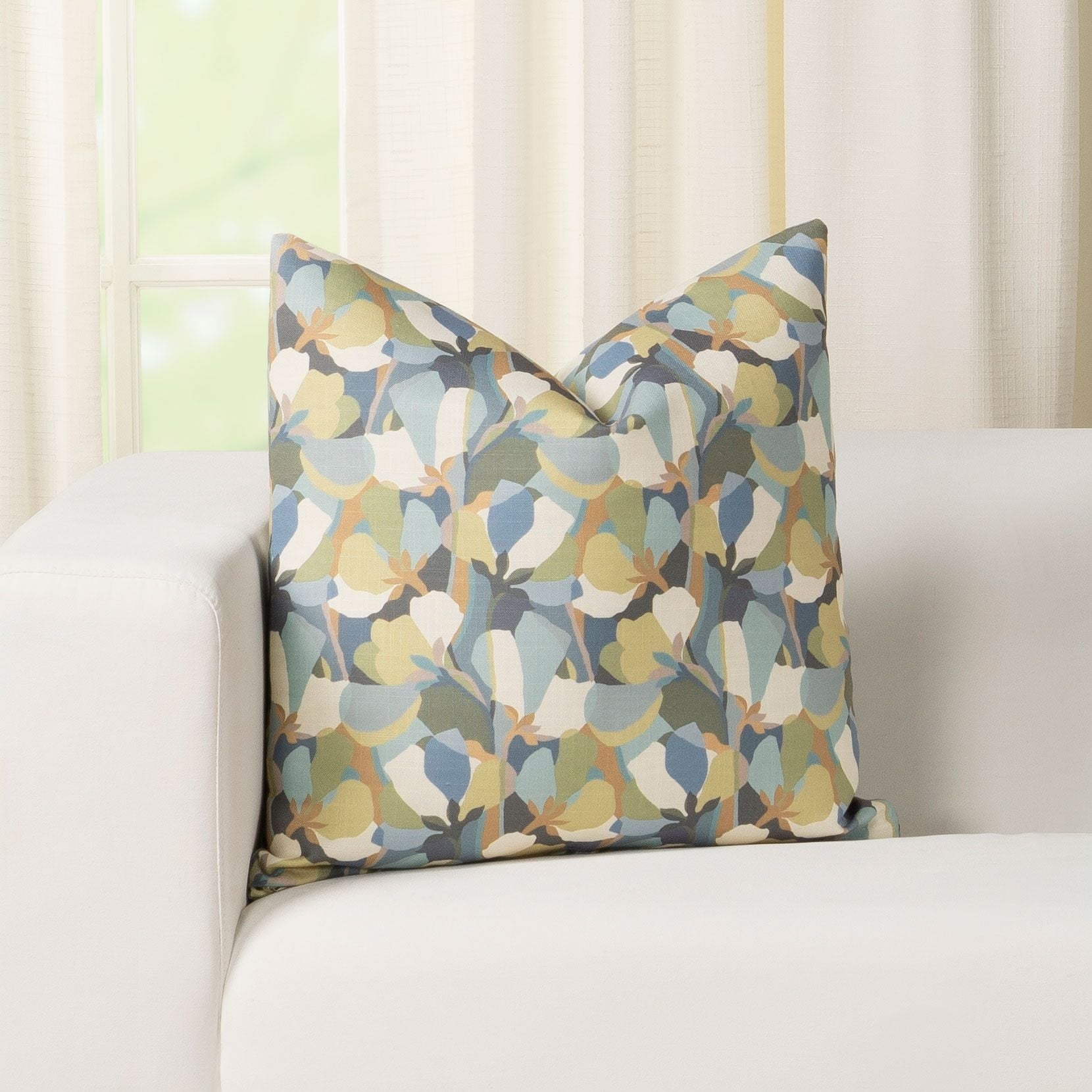 SIScovers Gia Sea Spray Floral Print Throw Pillow 20 x 20 - Walmart.com