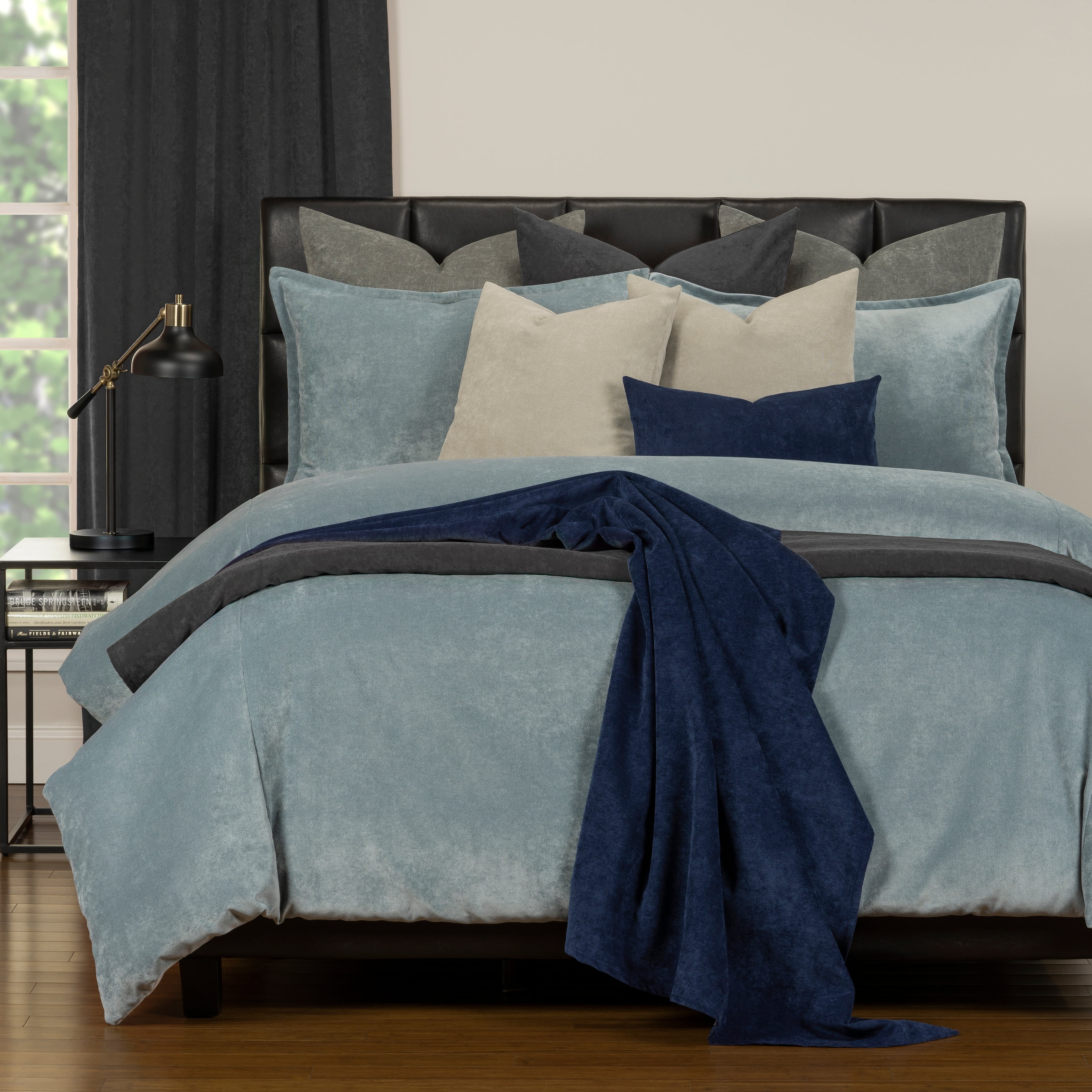 SIScovers Mixology Padma 7 Piece Duvet Cover and Insert Set Dusk Queen ...