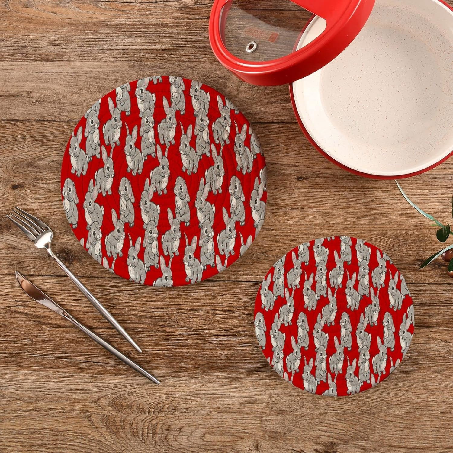 SKYSONIC Cute Rabbits Trivet Round Hot Pads, Set of 2 Red Easter Bunny ...