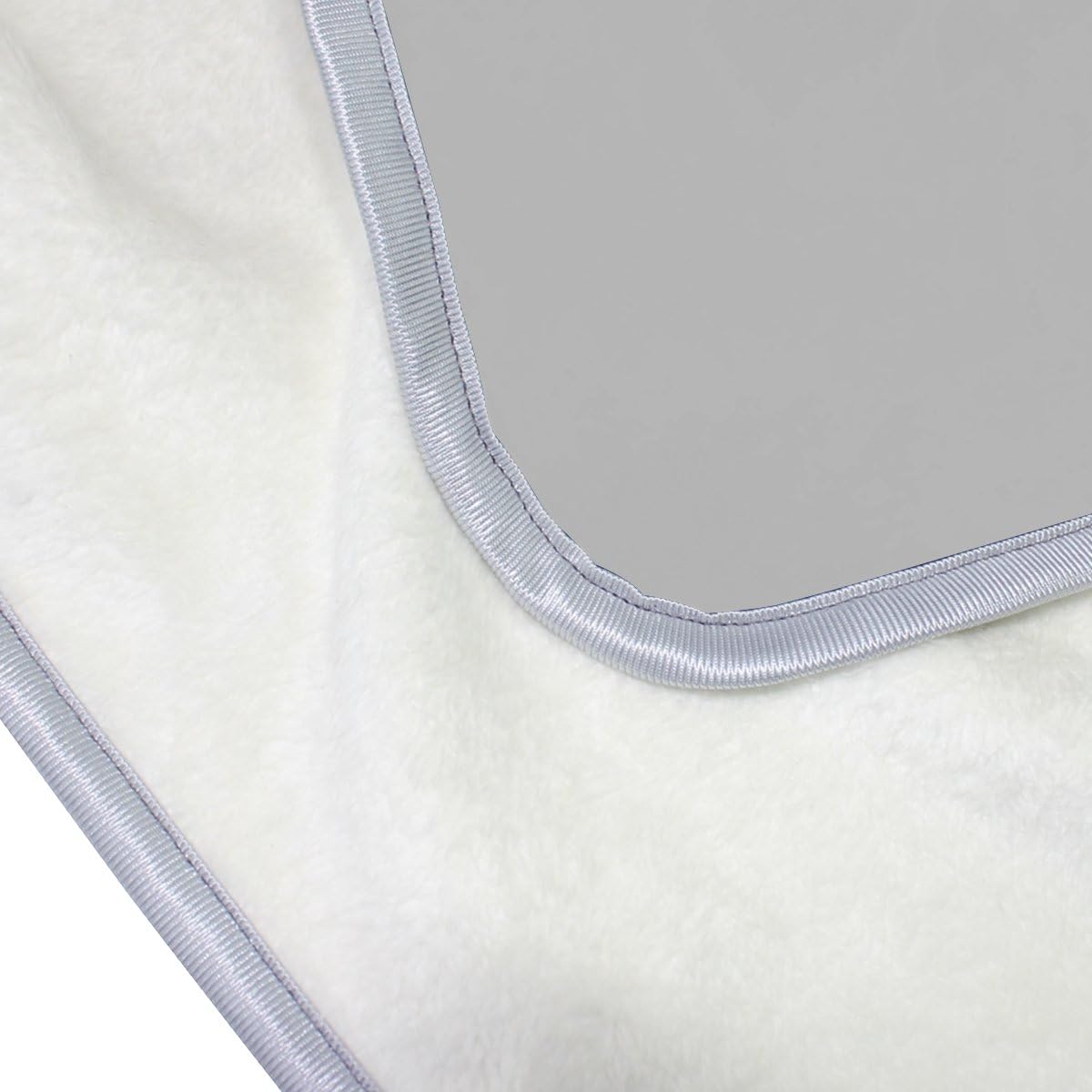 SKYSONIC Puppy Chihuahua in Pullover Velvet Plush Throw Thermal Blanket ...