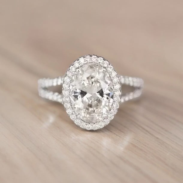 SOLITAIRE JEWELS 1.50Ct Oval Moissanite Halo Split Shank Engagement ...