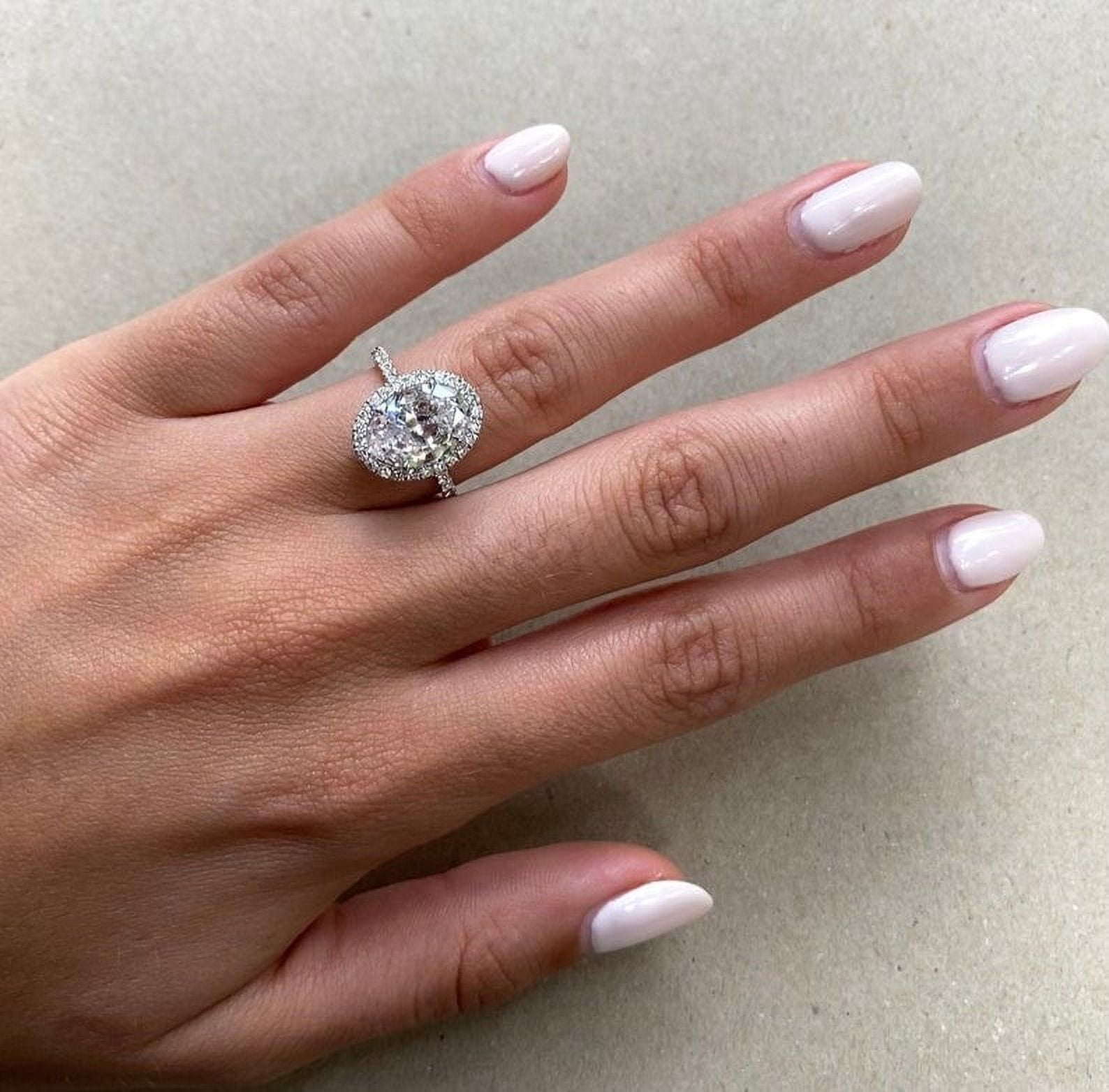 SOLITAIRE JEWELS 2Ct Exquisite Oval-Cut Moissanite Halo Engagement Ring ...