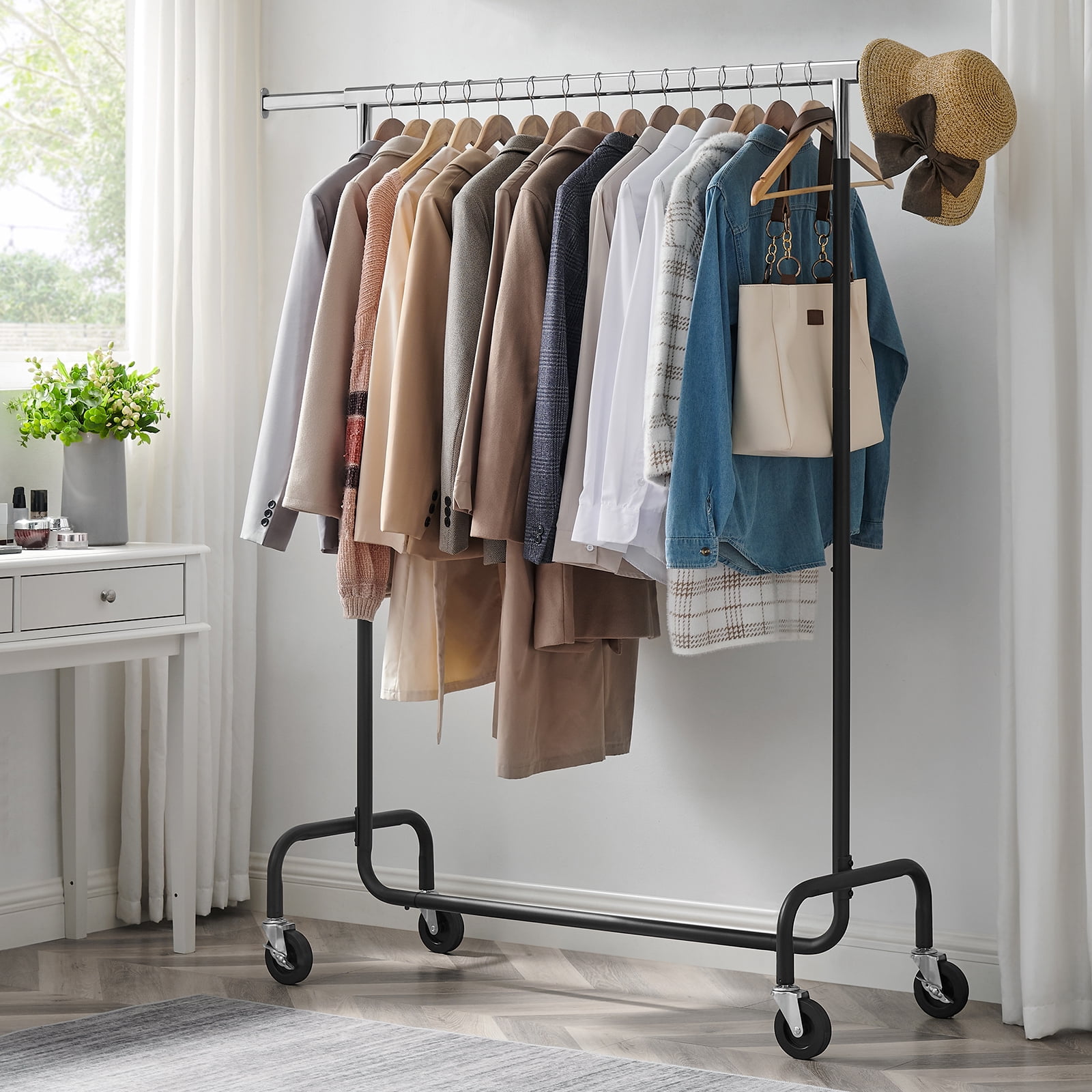 SONGMICS Movable Metal Hanger, Free Standing Clothes Rack with Rollers ...
