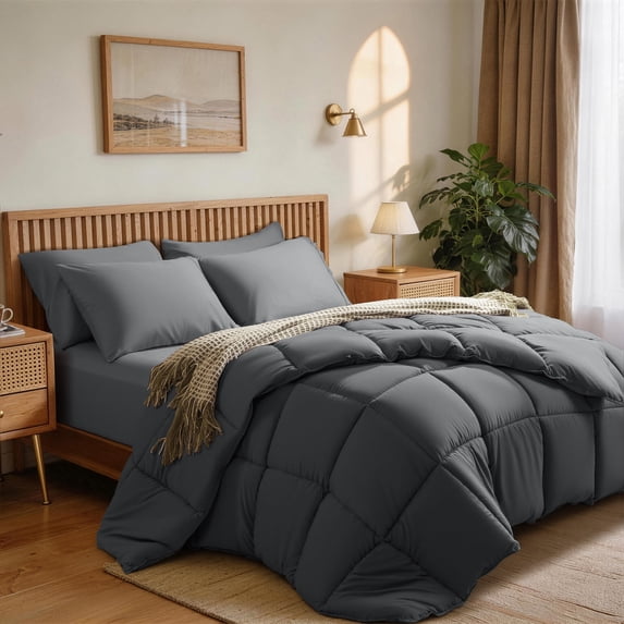SONORO KATE King Comforter - All Season Down Alternative Quilted ...