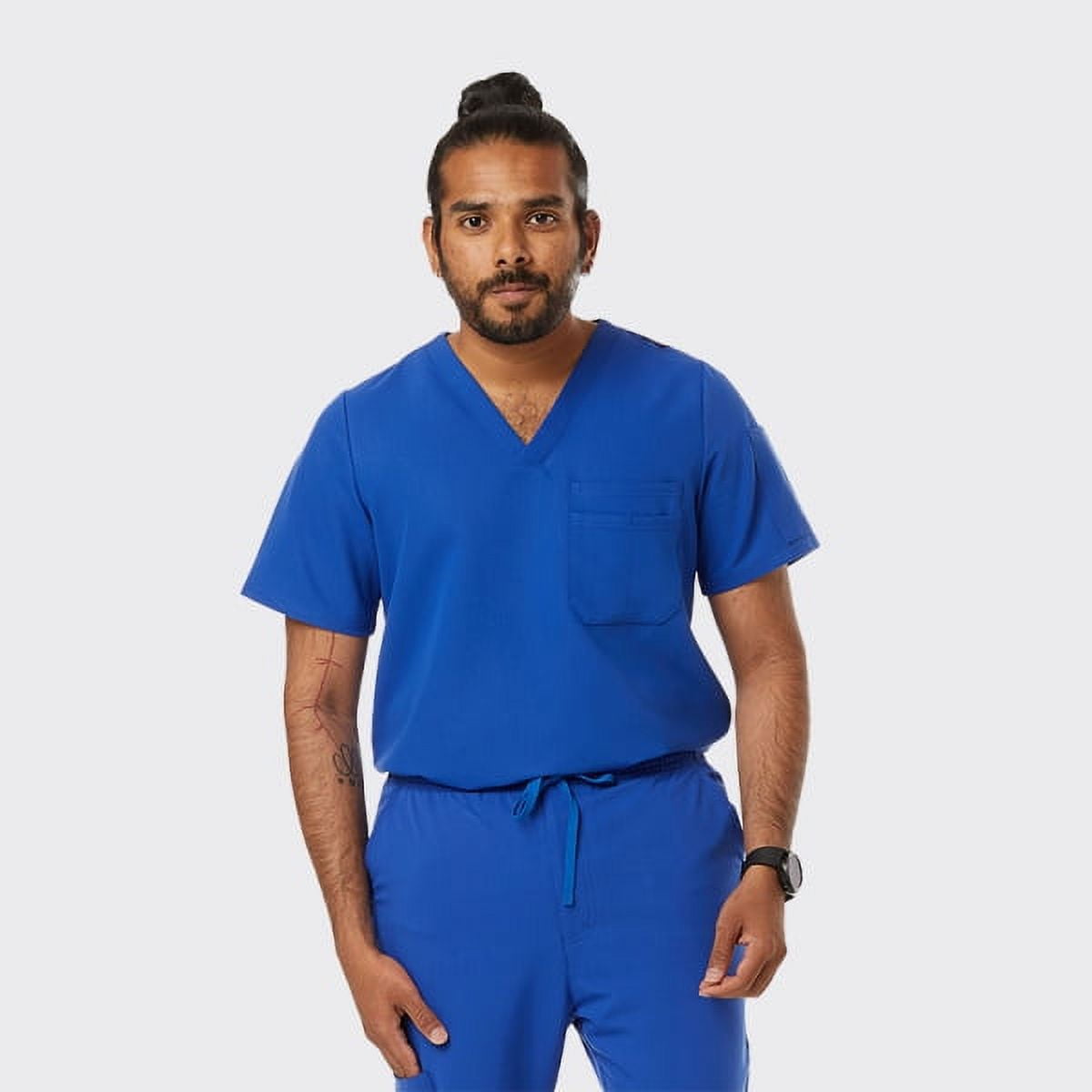 SPECTRUM UNIFORMS Wynd Men's Tuckable Scrub Top Medical Uniform V-Neck ...