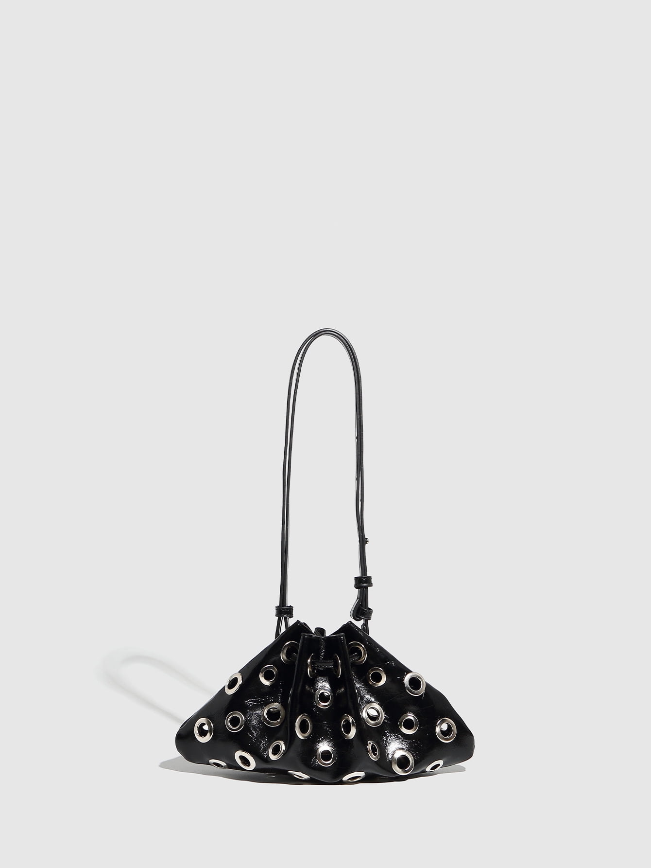 SPEKSEE Women Rivet Bucket Handbag Large Capacity Metal Stud Y2k ...