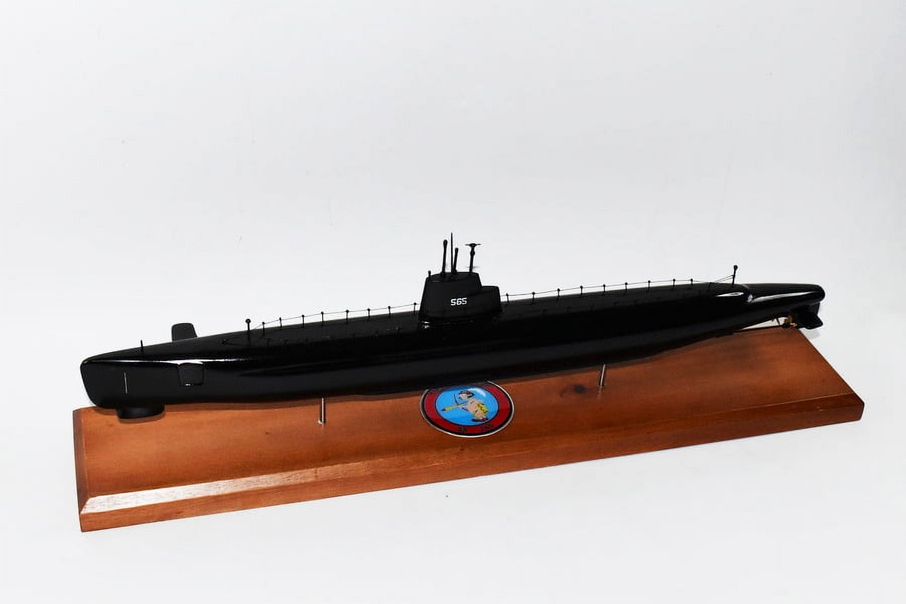 SS-565 USS Wahoo, Tang Class, 20" Mahogany Model - Walmart.com