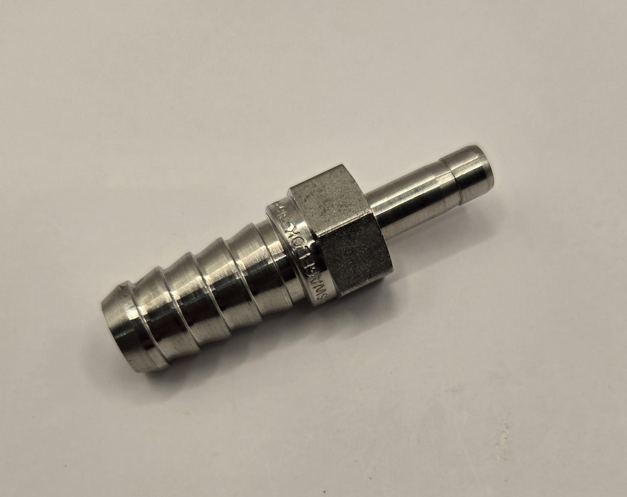SS-6-HC-A-401 | Swagelok Hose Connector, 3/8" Hose : Barb x 1/4" Tube ...
