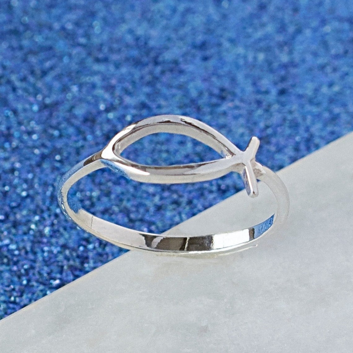 SS DESIGNS Christian Ichthys Fish Ring for Men & Women, 925 Sterling Silver Jesus Fish Band ...