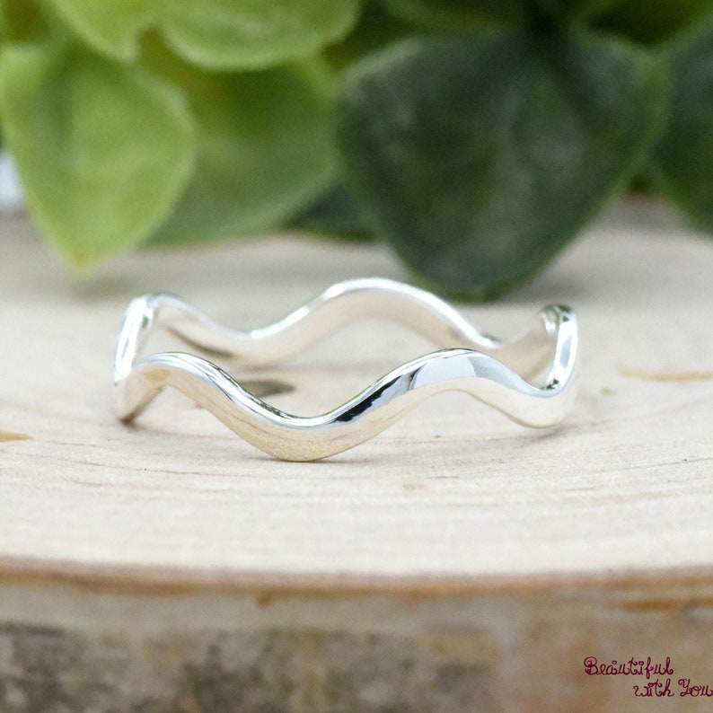 SS DESIGNS Minimalist Wavy Thumb Ring Silver, Solid 925 Sterling Silver ...