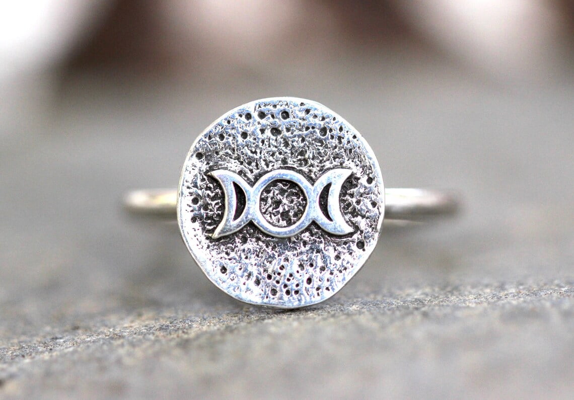 SS DESIGNS Moon Phase Ring Triple Moon Goddess Ring Witch Ring Crescent ...
