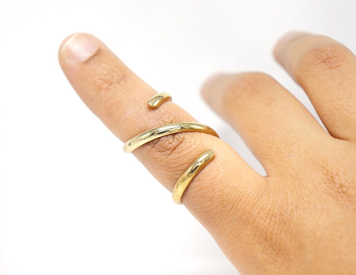 SS DESIGNS Spiral SplintFlat Adjustable Ring in 14k Yellow Gold Fill ...