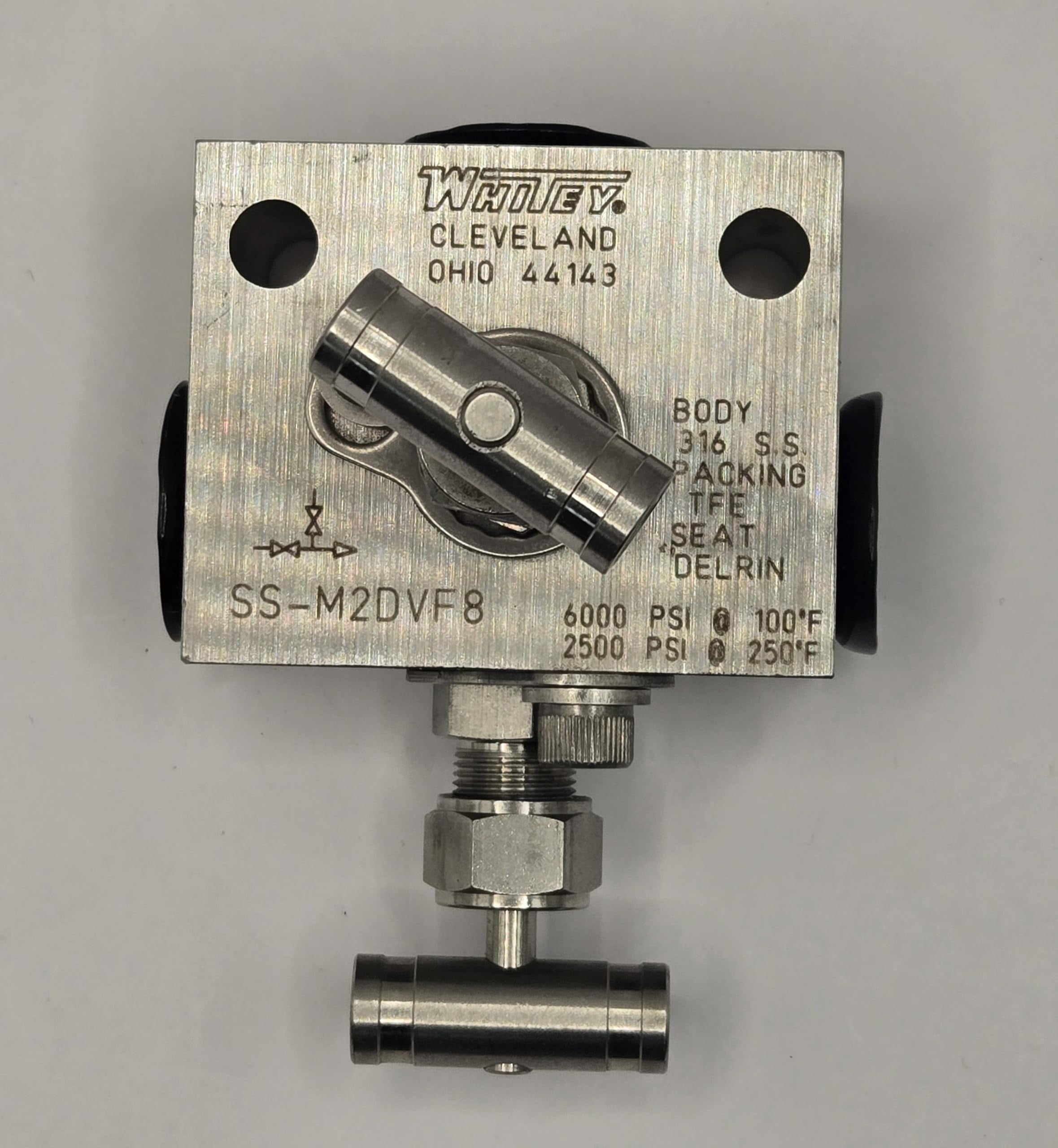 SS-M2DVF8 | Swagelok (Whitey) 2-Valve Manifold, Inlet : 1/2" Female ...
