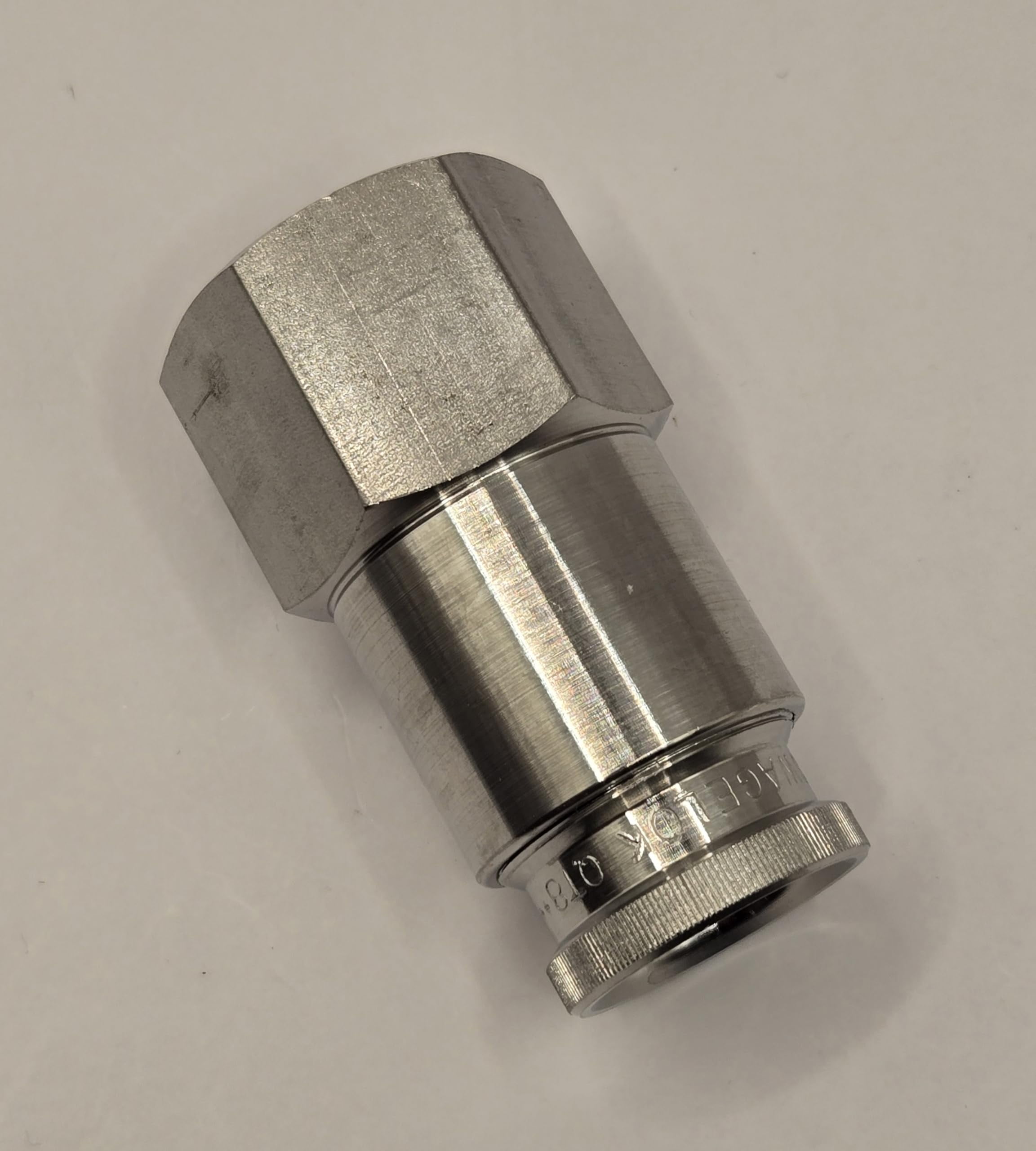 SS-QT8-D-8PF | Swagelok QT Series Quick Connect, QT8 Stem (DESO-Valved) x 1/2" Female : NPT ...