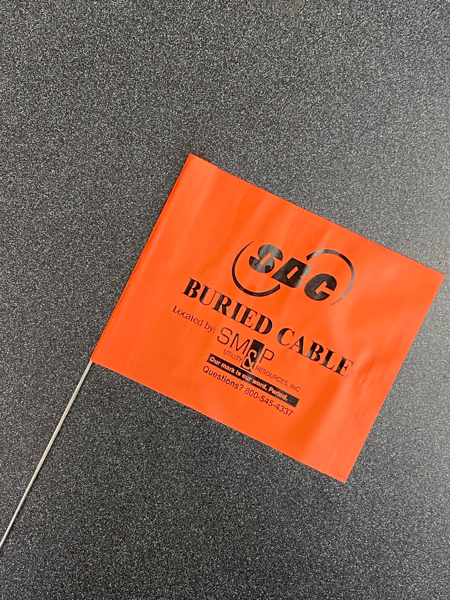 STAKE FLAGS SBC Cable Located Stake Flag 200 pieces - 4"x5"x18in metal ...