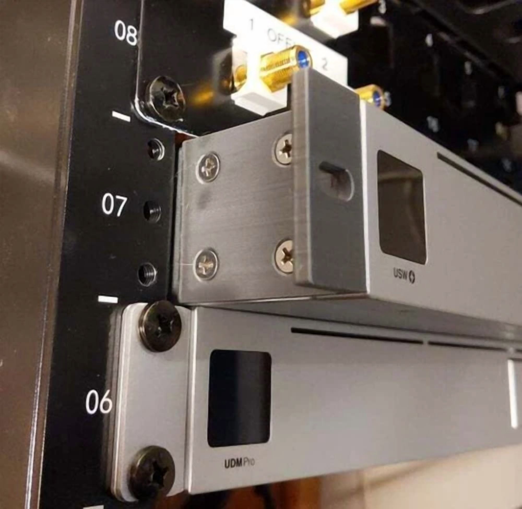 STAR- Replacement Rack Ears For Ubiquiti Unifi Network Switch / Dream ...