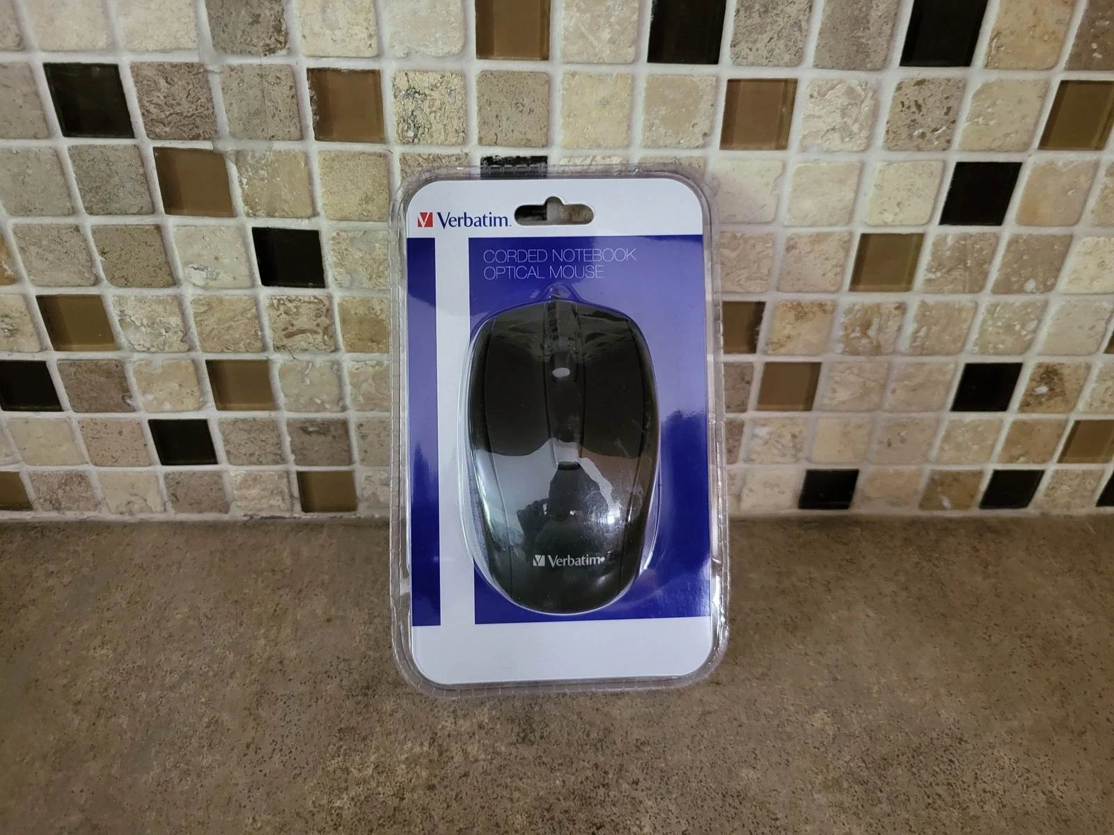 STARLIGHT- Verbatim 98106 Black Wired Optical Mouse A3-7(5) - Walmart.com