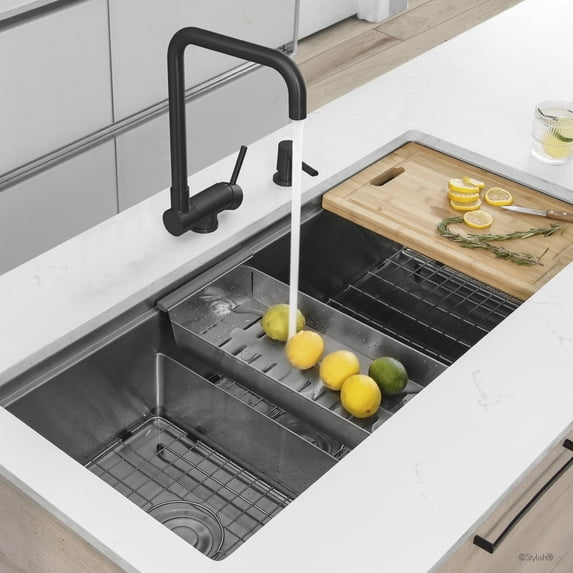 Stylish 14" Ht Single Handle Matte Black Pull Down Folding Kitchen ...