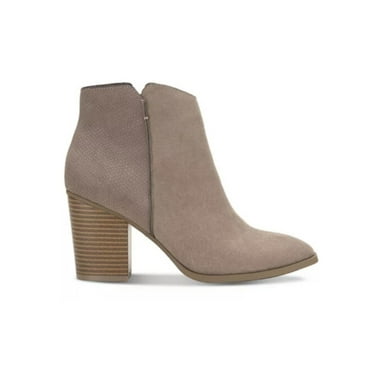 SUN STONE Womens Brown Buckle Accent Saandis Almond Toe Stacked Heel ...