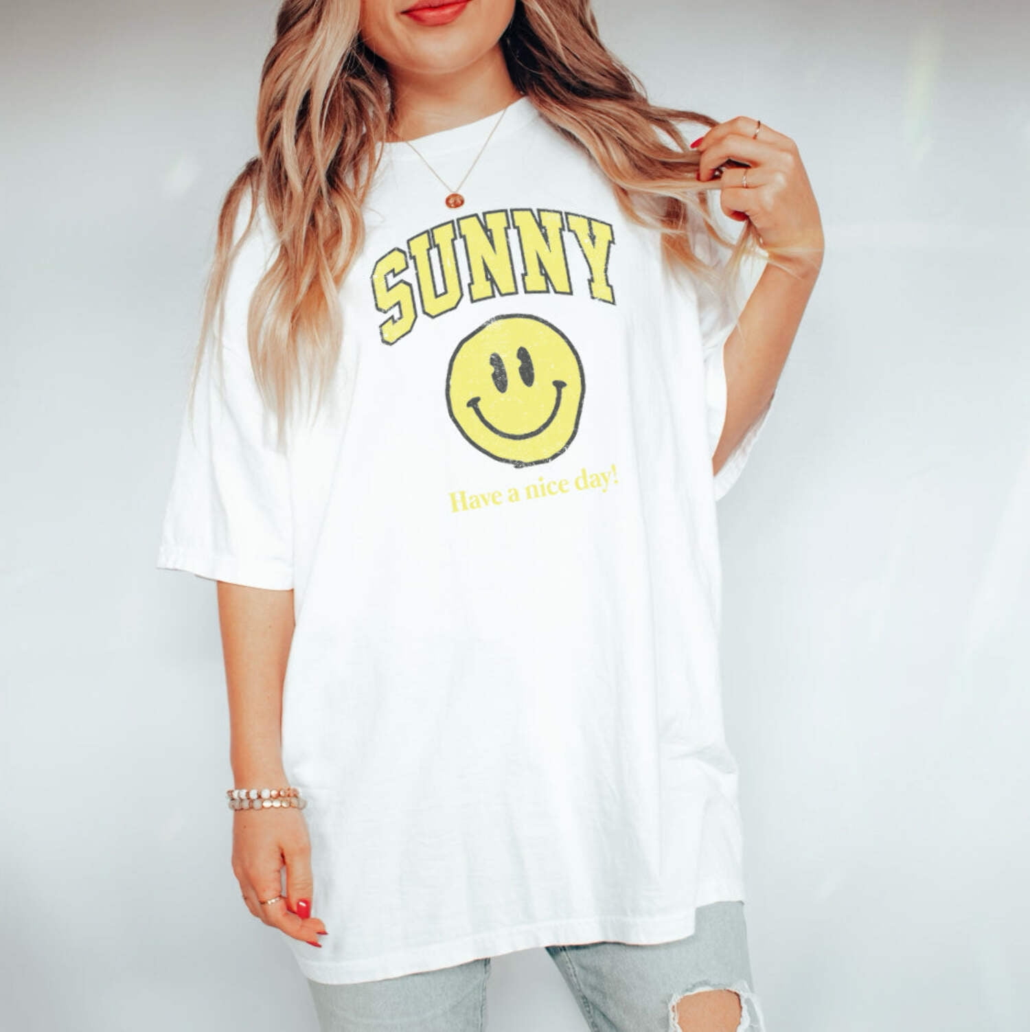 SUNNY SMILEY FACE Garment Dyed Graphic T-Shirt - Walmart.com
