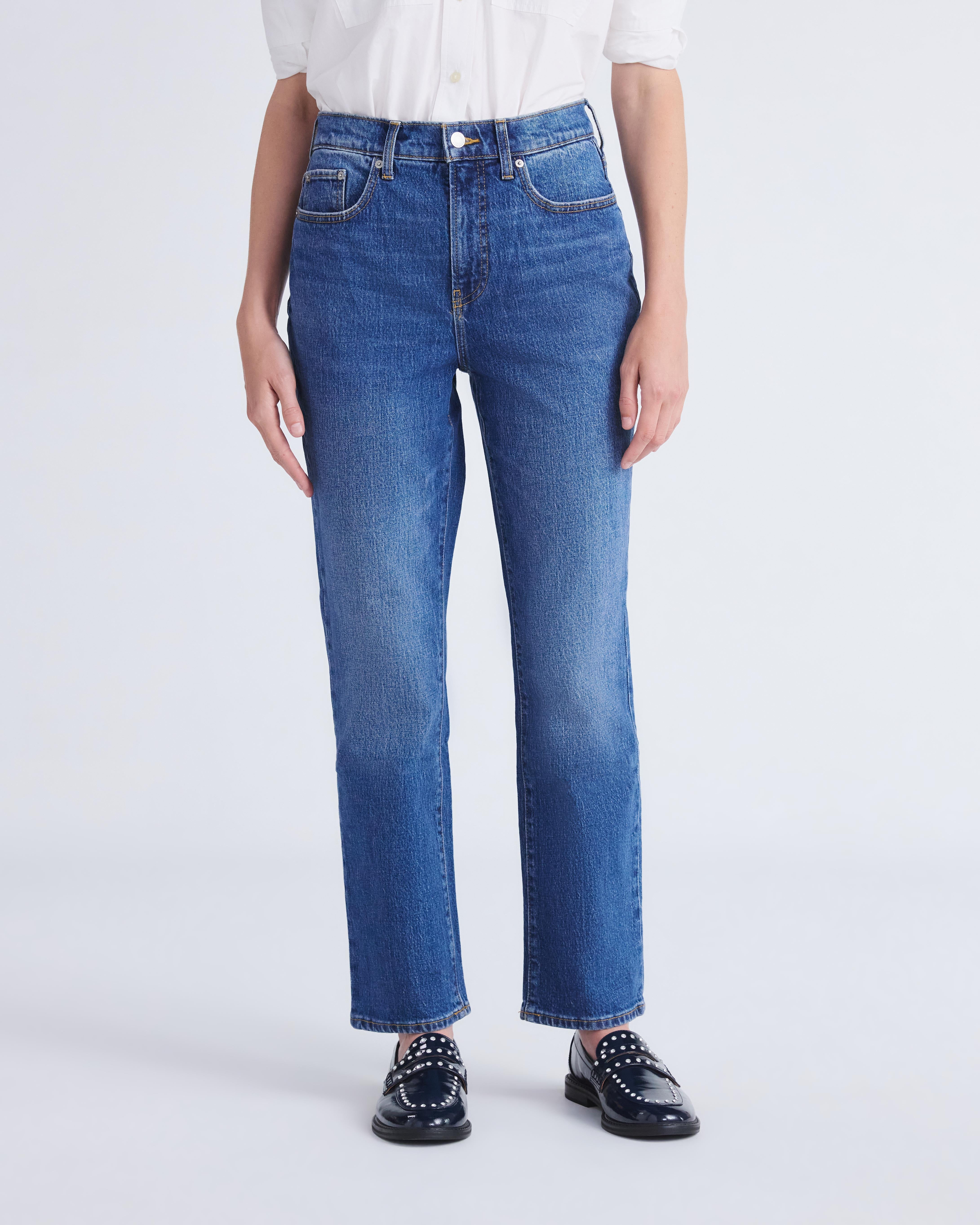 Free Assembly Women's Super High Rise Straight Leg Jeans, 30" Inseam ...