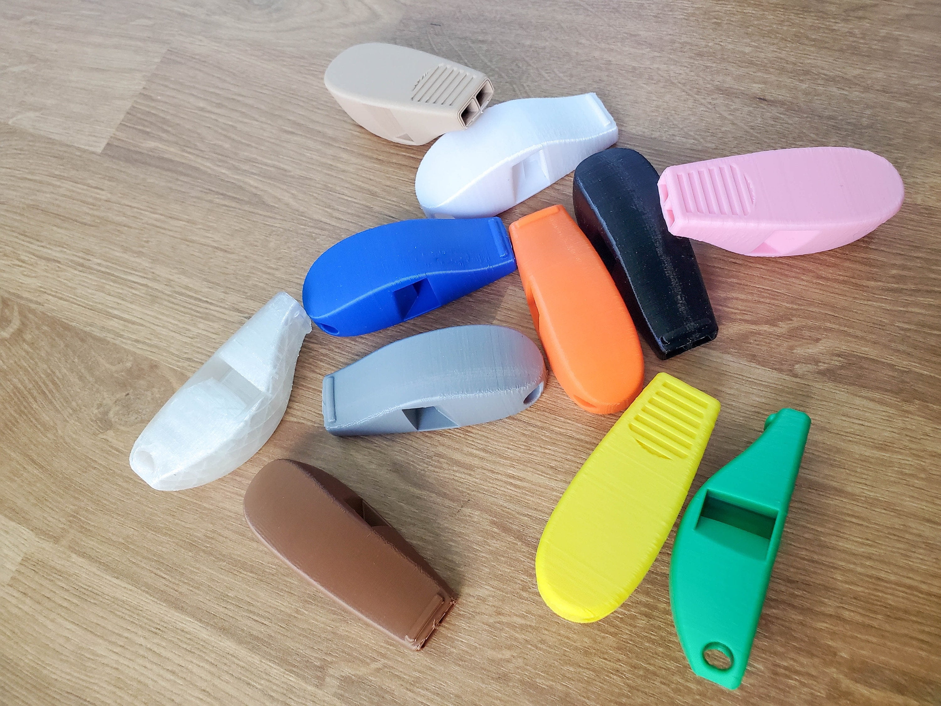 Clever Contraption Super Loud Safety Whistles, 118dB, for Sports ...