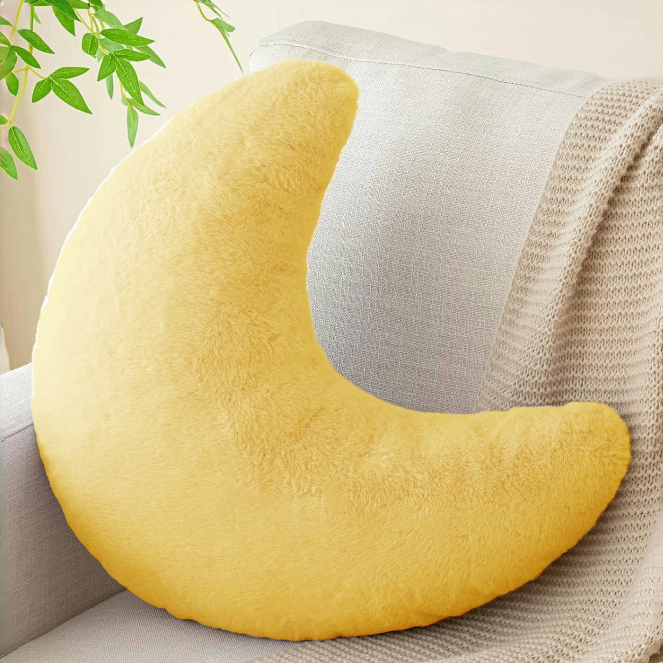 SUSIELADY Plush Moon Pillow, Soft and Cozy Crescent Moon Shaped Stuffed ...