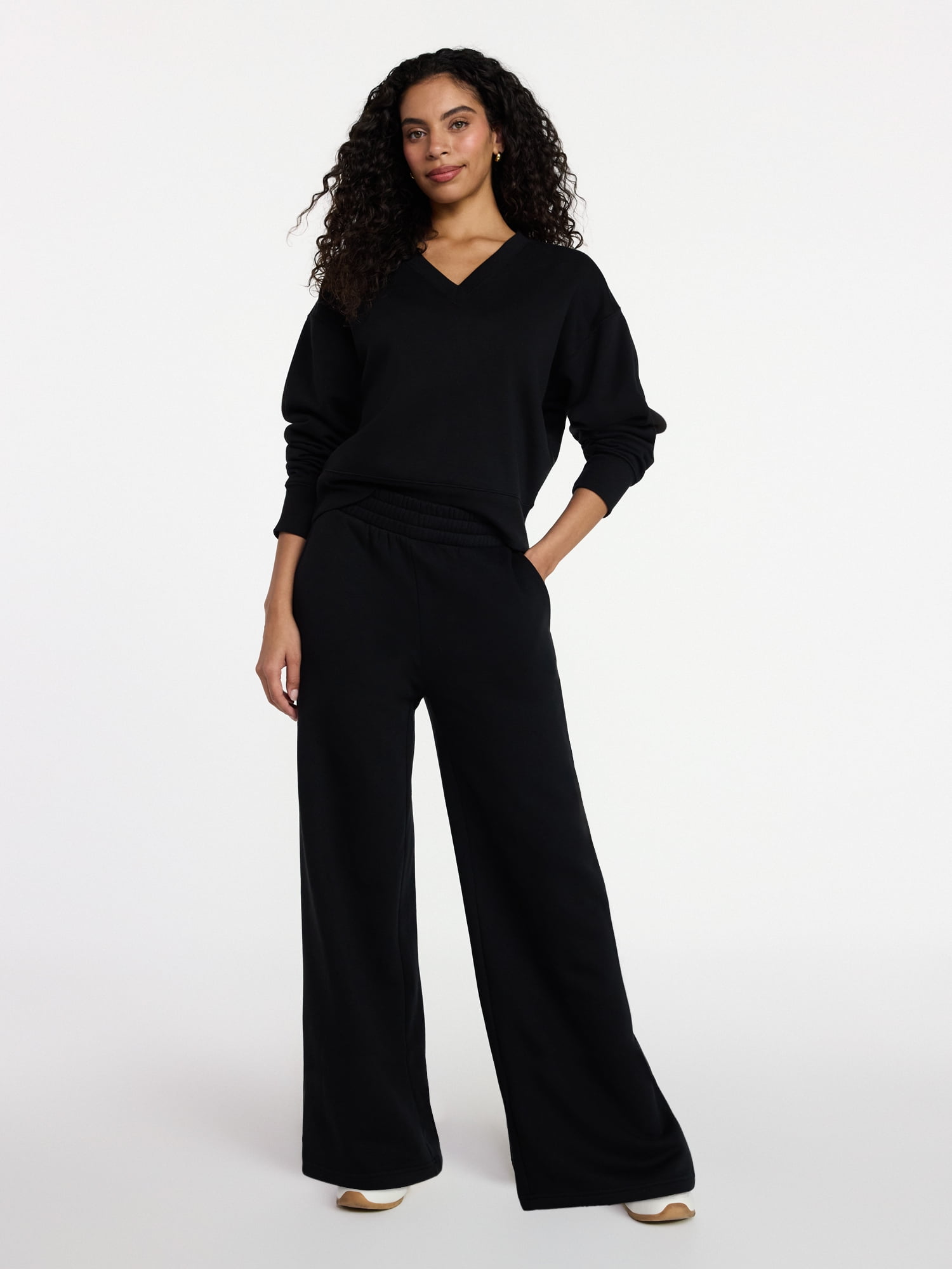 Time and Tru Women's and Women's Plus V-Neck Sweatshirt and Pants Set ...