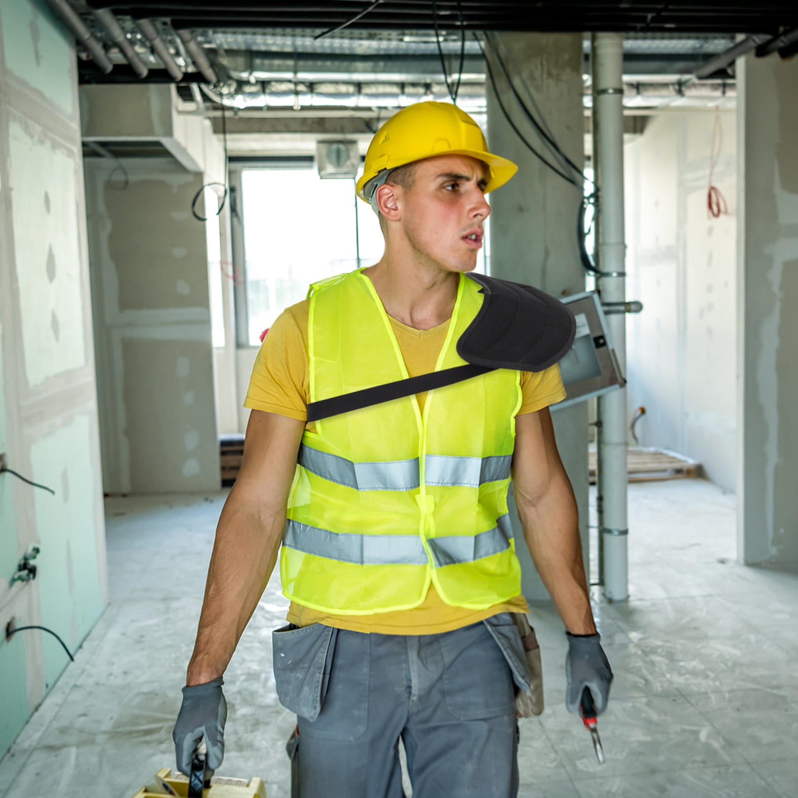 SWETRACE Shoulder Pad Weight Distribution Injury Prevention Black 1Set ...