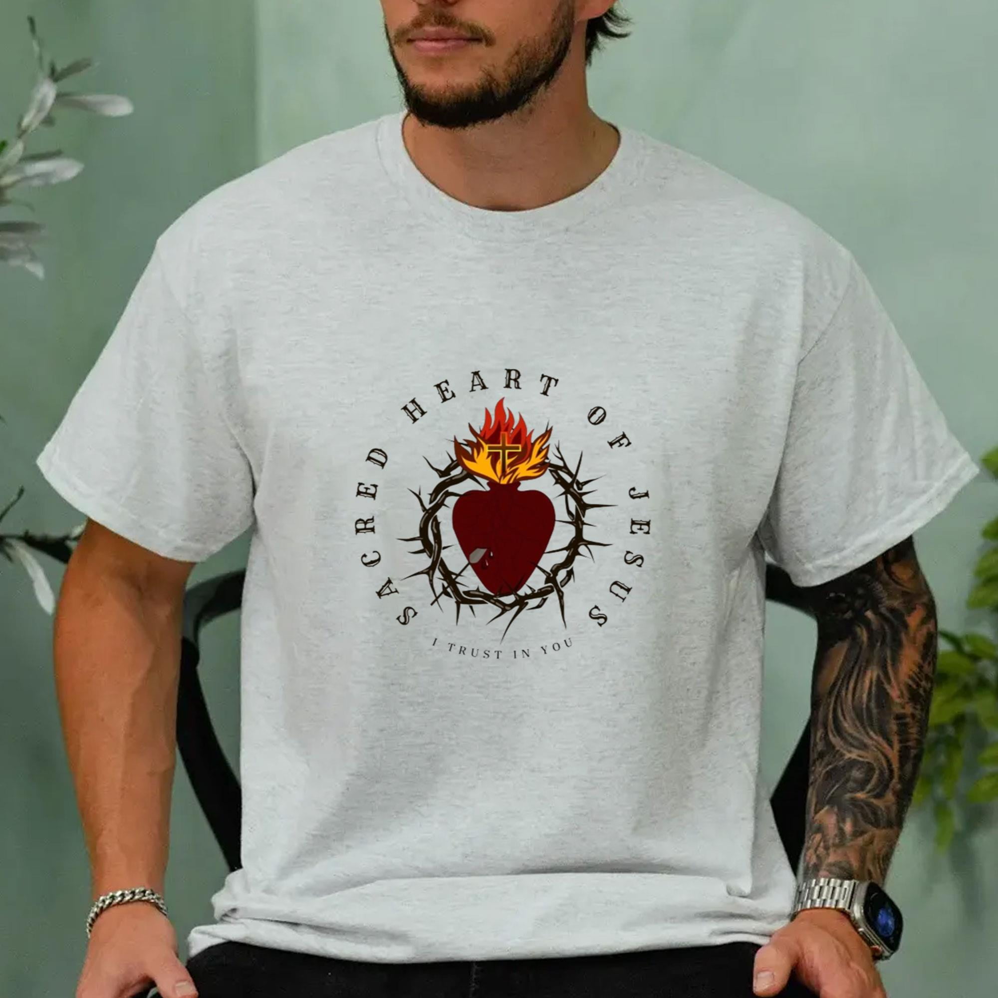 Sacred Heart of Jesus T-shirt for Men, Traditional Catholic Clothing ...